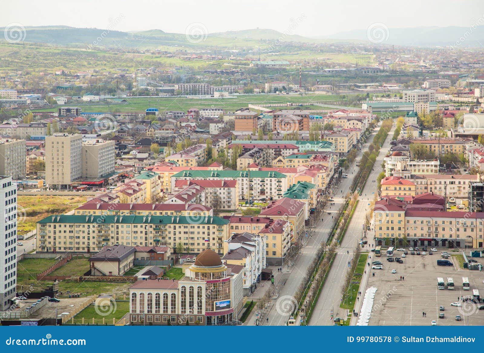 Stadt Von Grosny-Ansicht Von Oben Redaktionelles Stockfoto - Bild von ...