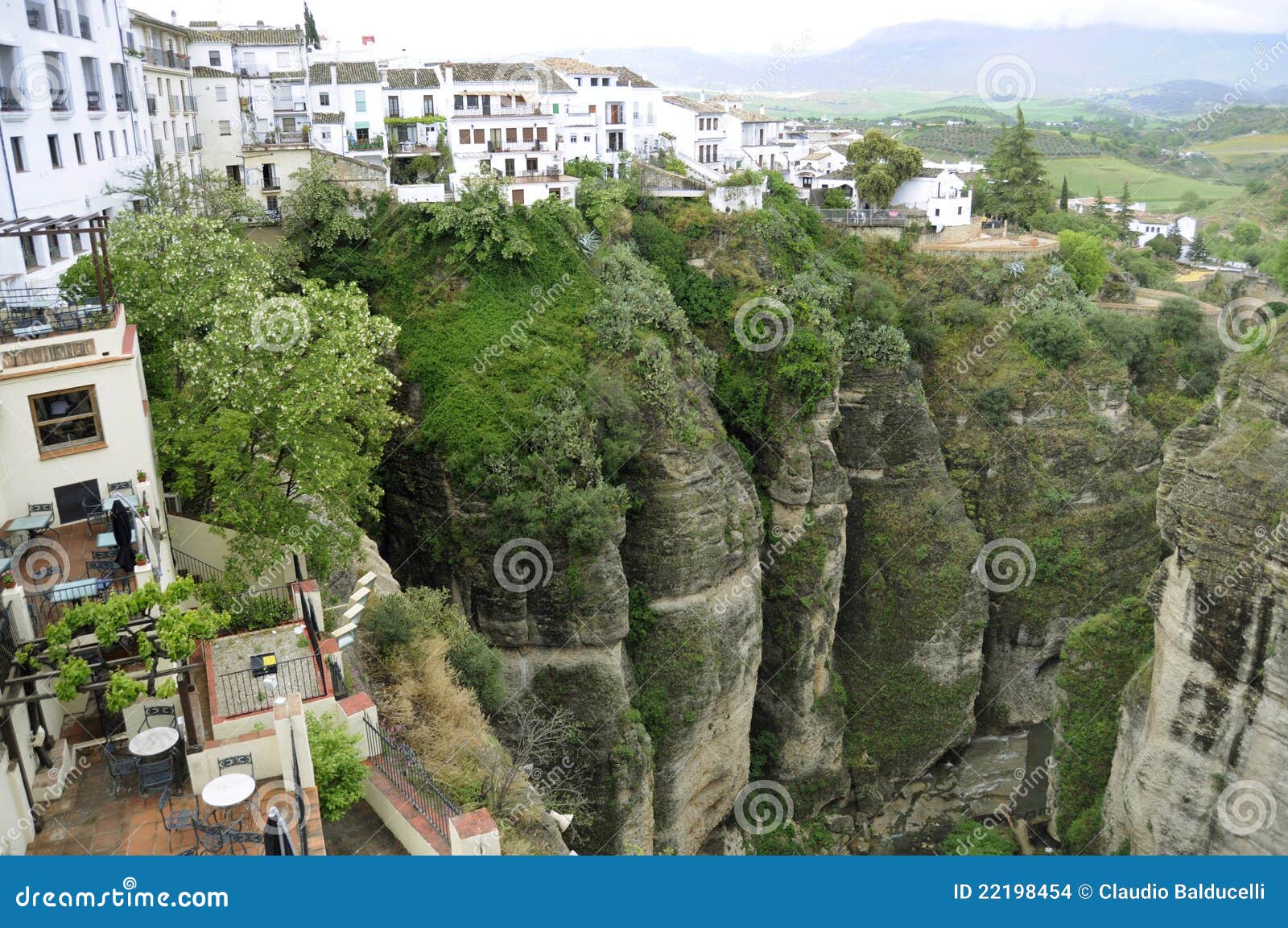 Stadt von Ronda Spanien stockfoto. Bild von land, runden - 22198454
