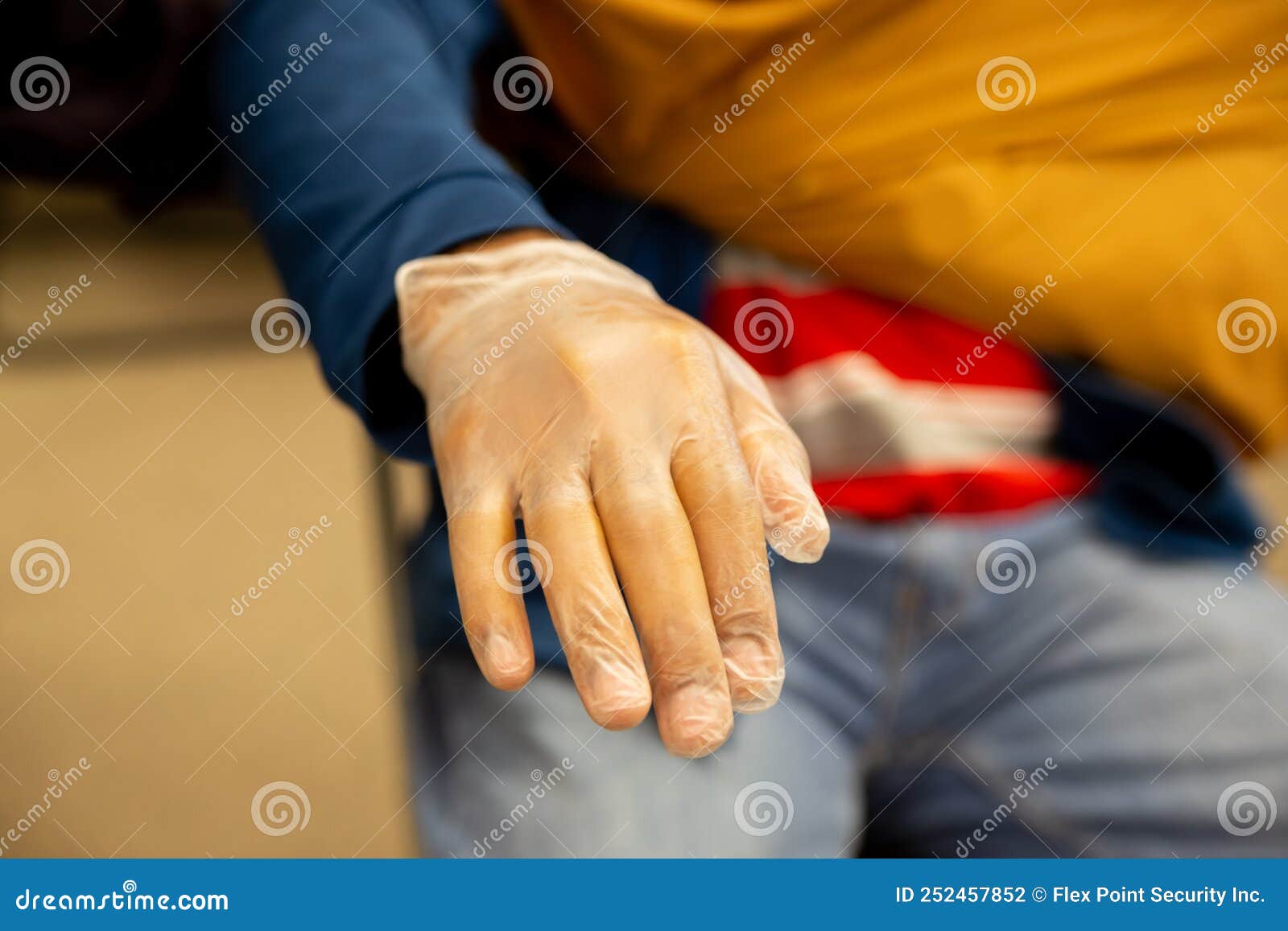 Staff Training To Give First Aid To Arm with Broken Bones Stock Photo ...