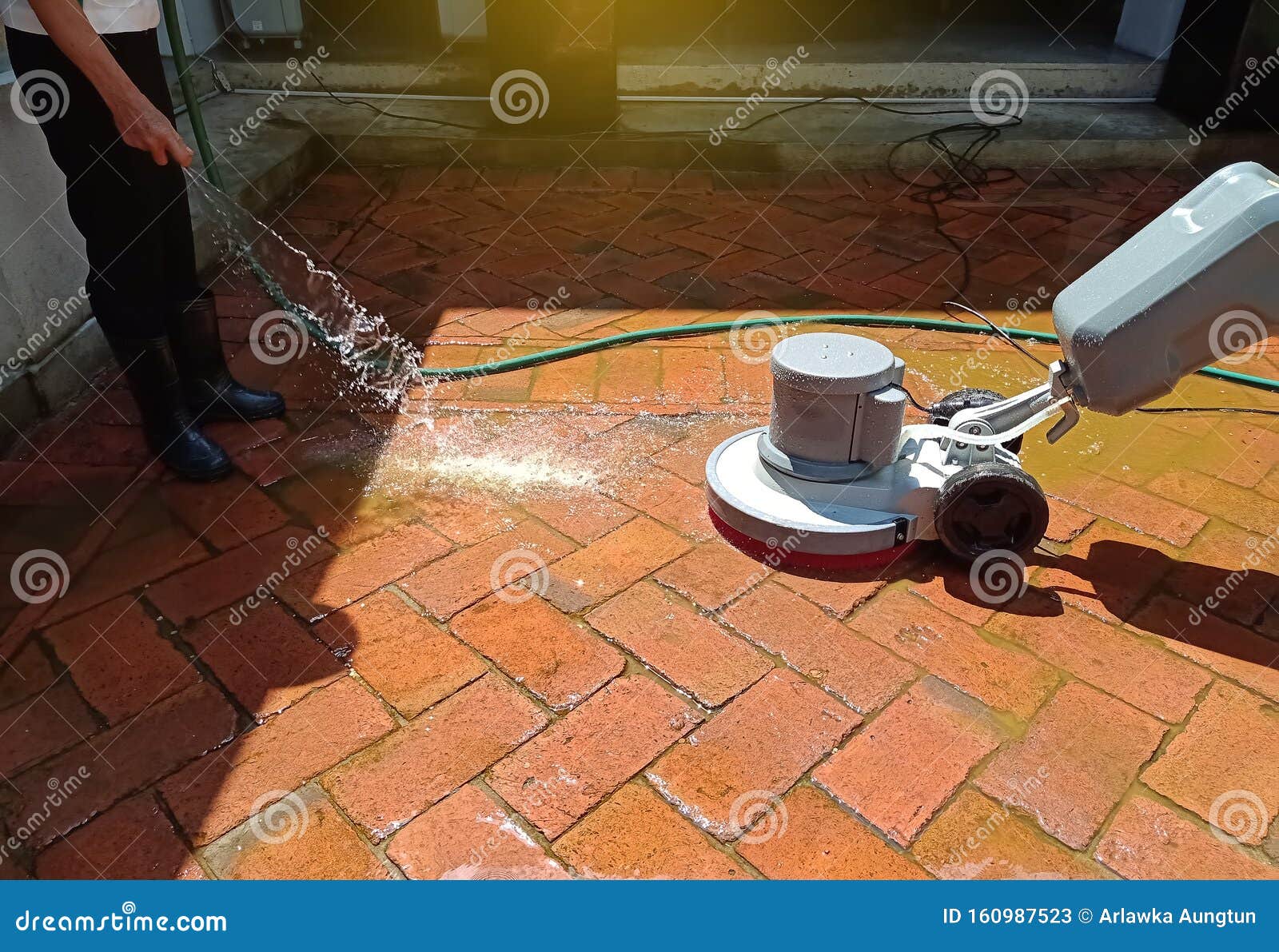 Floor Scrubber Icon Stock Photos - Free & Royalty-Free Stock Photos ...