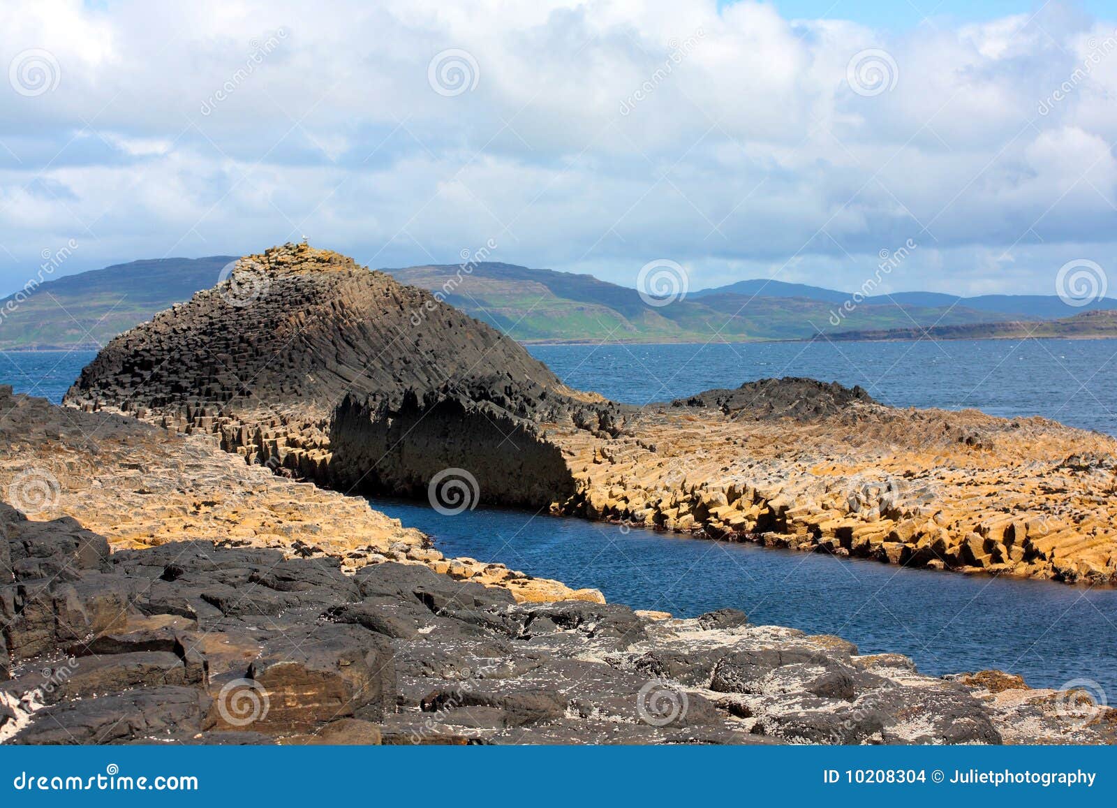 Staffa, Scotland stock photo. Image of nature, scotland - 10208304