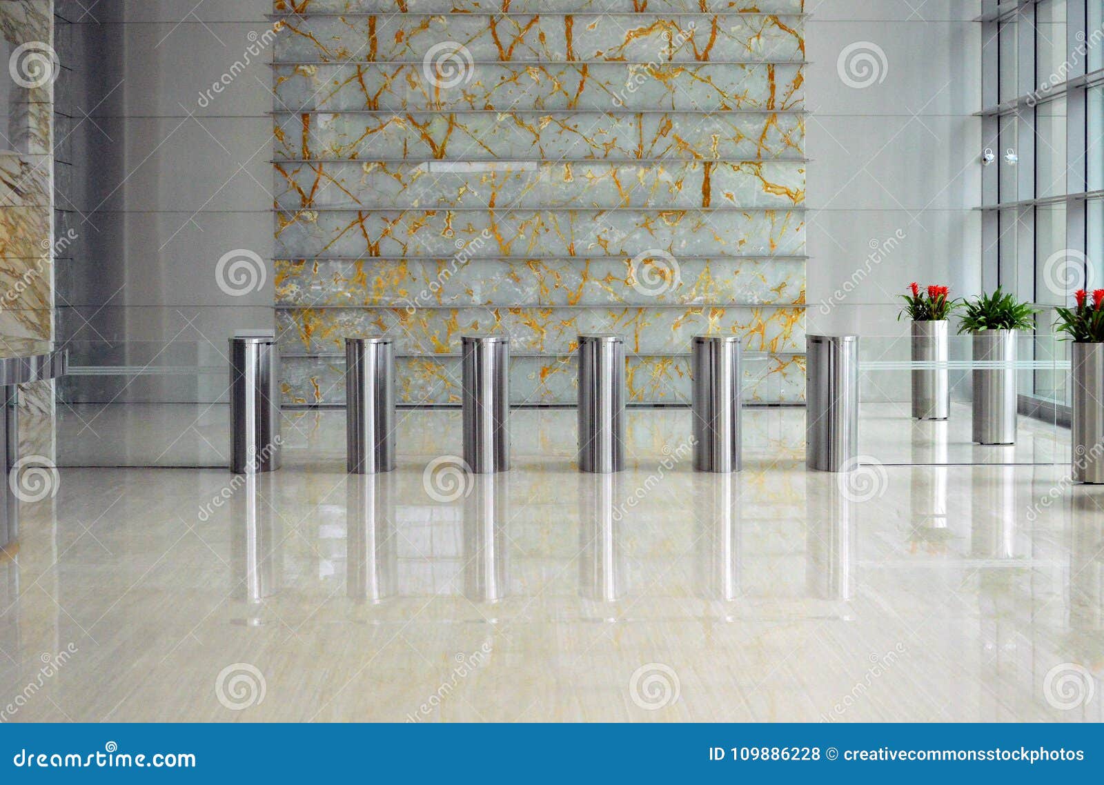 Stainless Steel Tubular Tool Picture. Image: 109886228