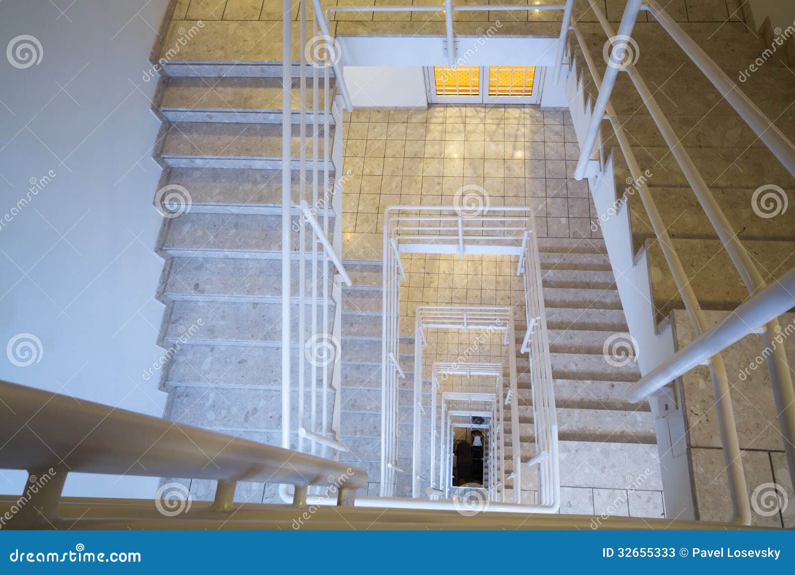 Staircase going down stock image. Image of corridor, residential - 32655333