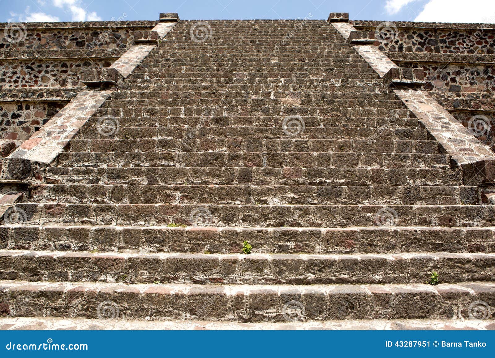 Stairs of an aztec pyramid stock image. Image of stair - 43287951