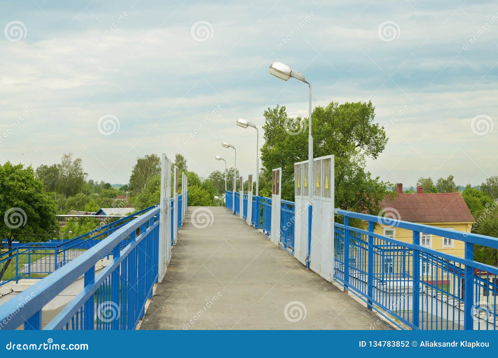 A staircase leading down stock photo. Image of stairs - 134783852