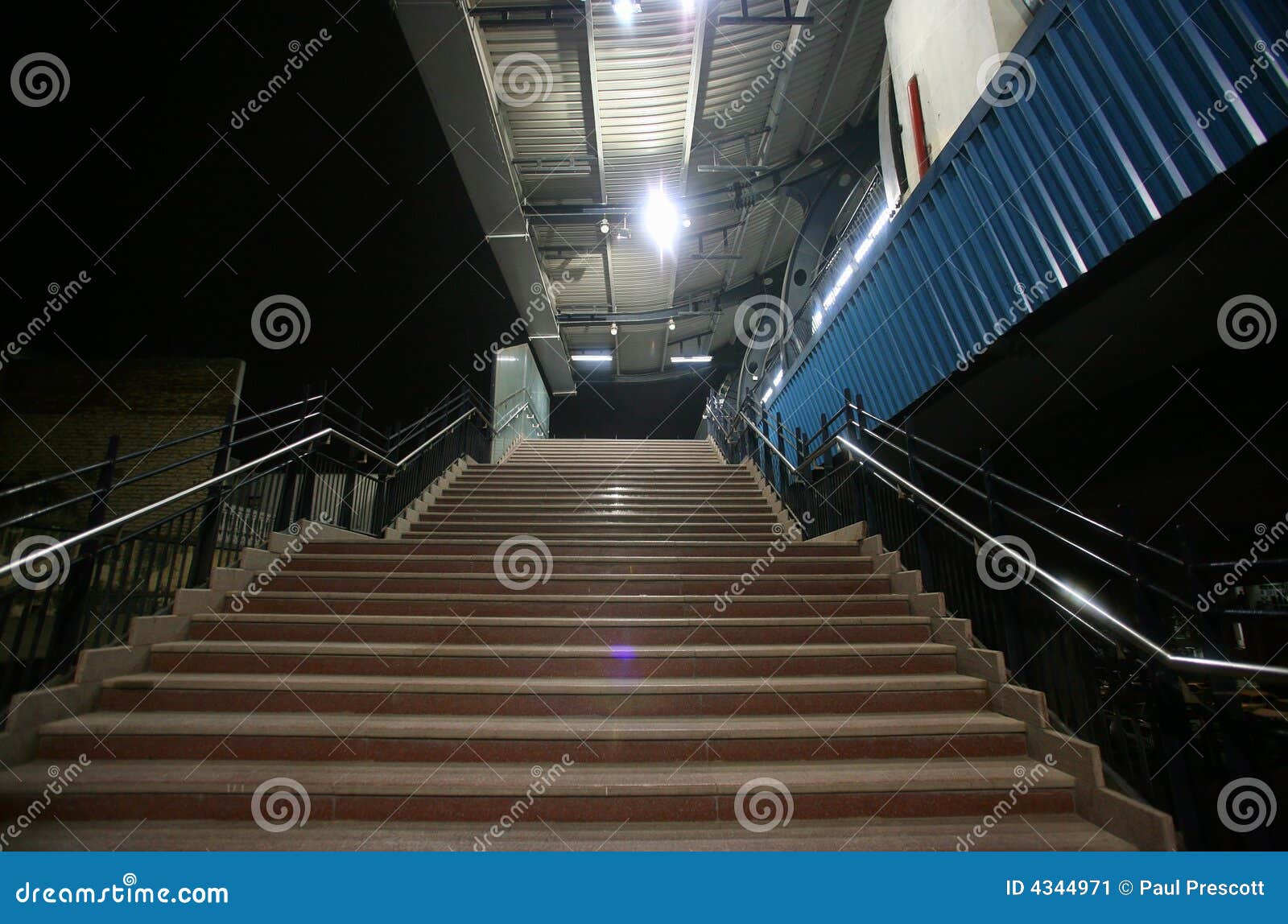 Stairs at Metro Station, Delhi Stock Image - Image of delhi, roof: 4344971