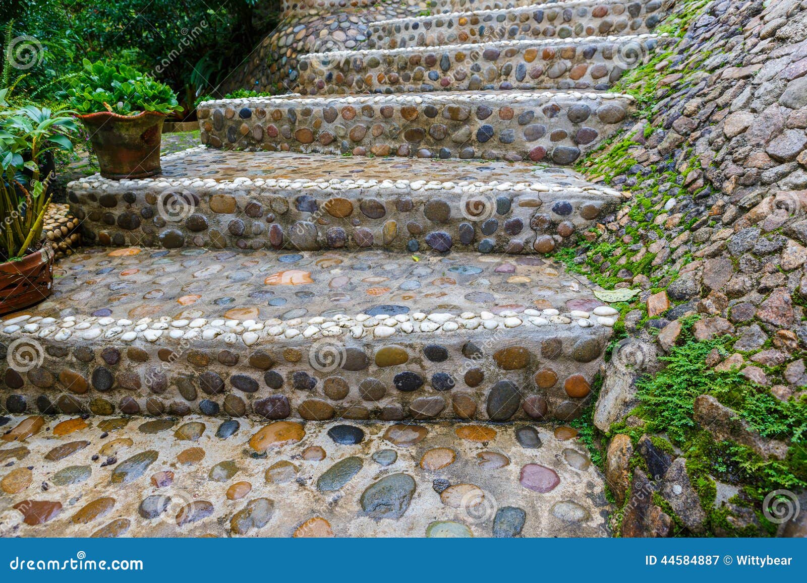 Stairs Stone Path in Garden Stock Image - Image of stairway, outdoor ...