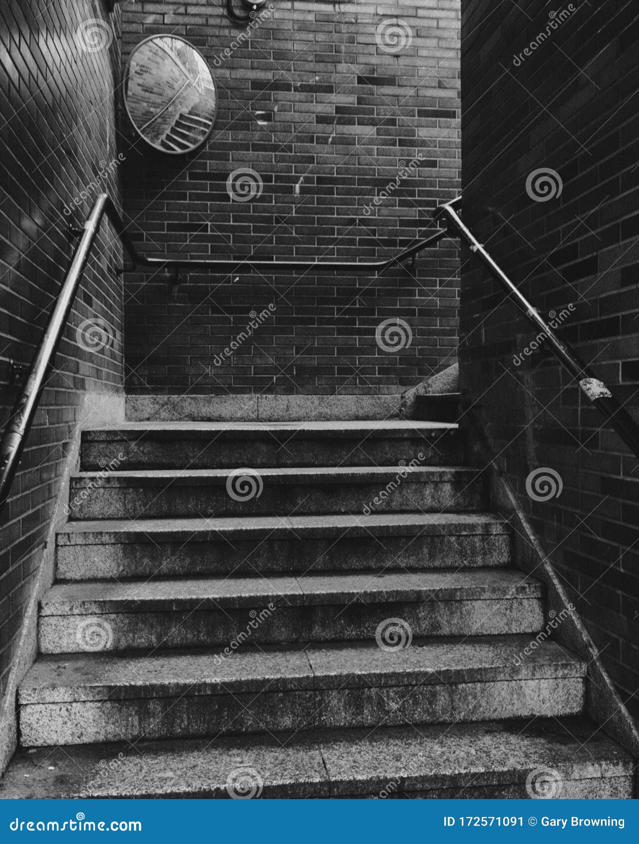 Stairs to London Bridge stock image. Image of city, stairs - 172571091