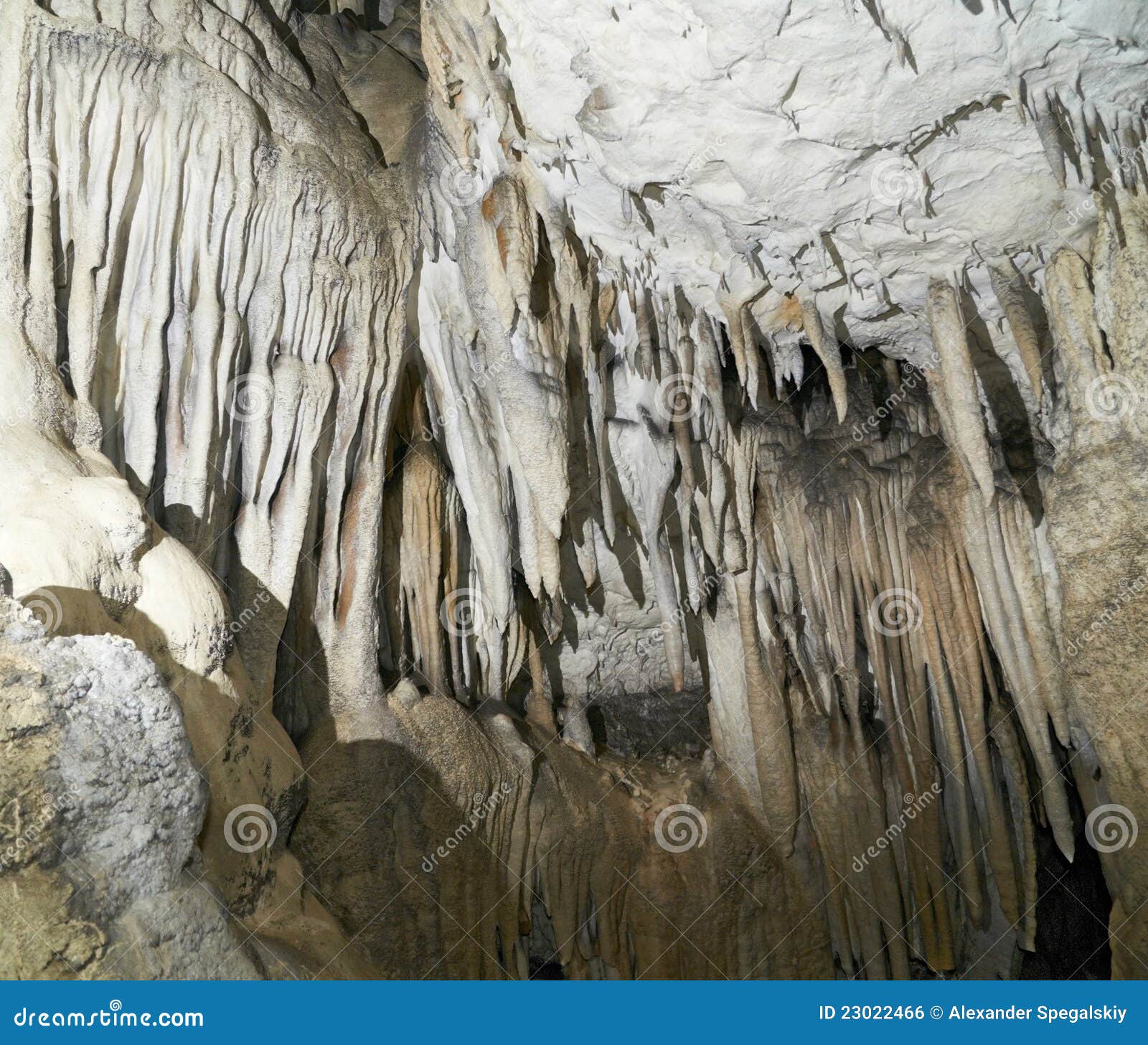Stalactieten En Stalagmieten Stock Foto - Image of structuur, uniek ...