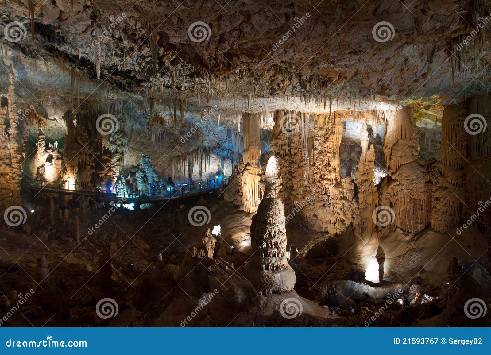 Stalactite cave stock image. Image of limestone, caverns - 21593767