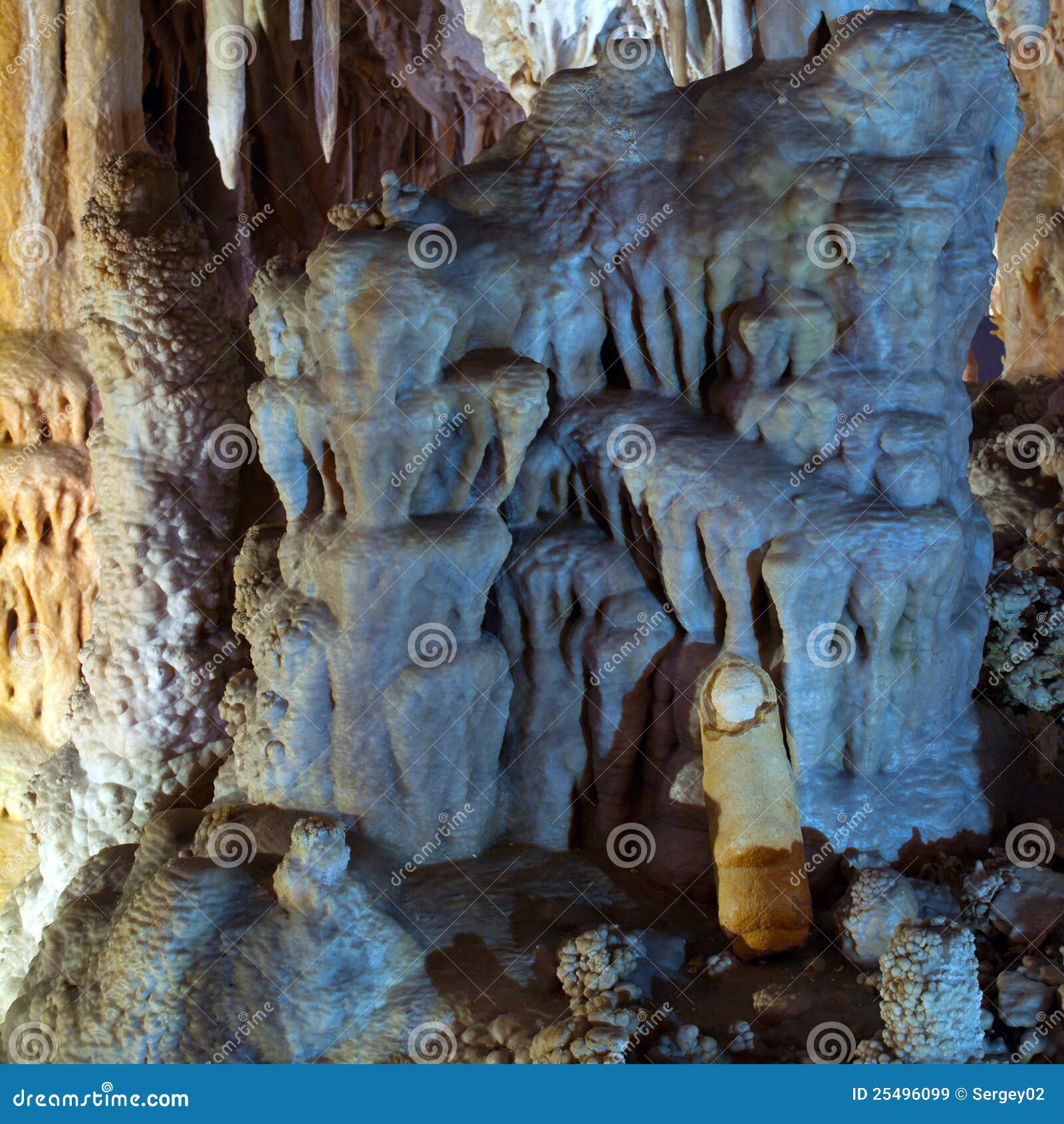 Stalactite Stalagmite Cavern Stock Image - Image of rock, effect: 25496099