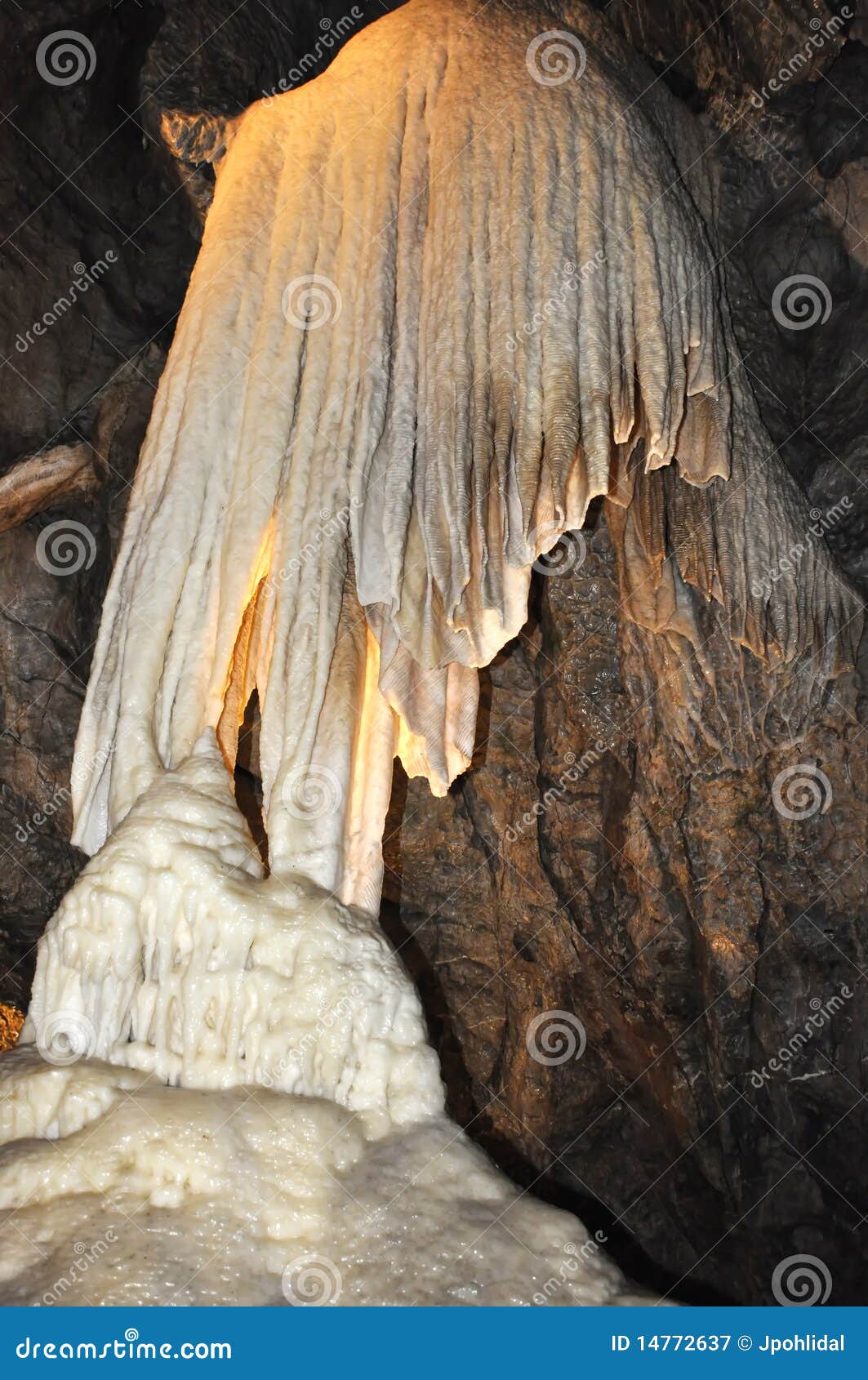 Stalaktit stockbild. Bild von stalaktiten, tschechisch - 14772637