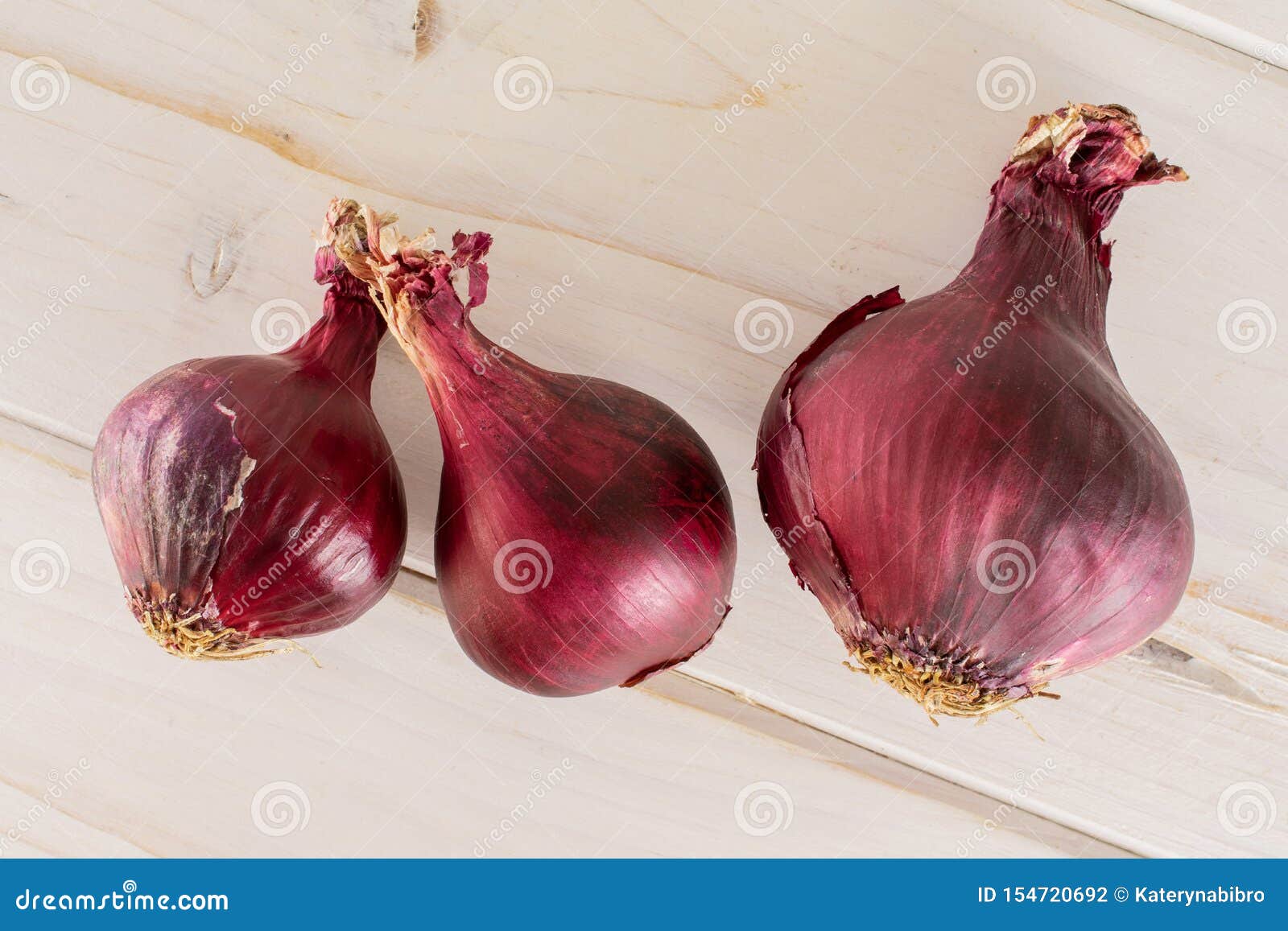 Stale Red Onion on Grey Wood Stock Photo - Image of round, bulb: 154720692