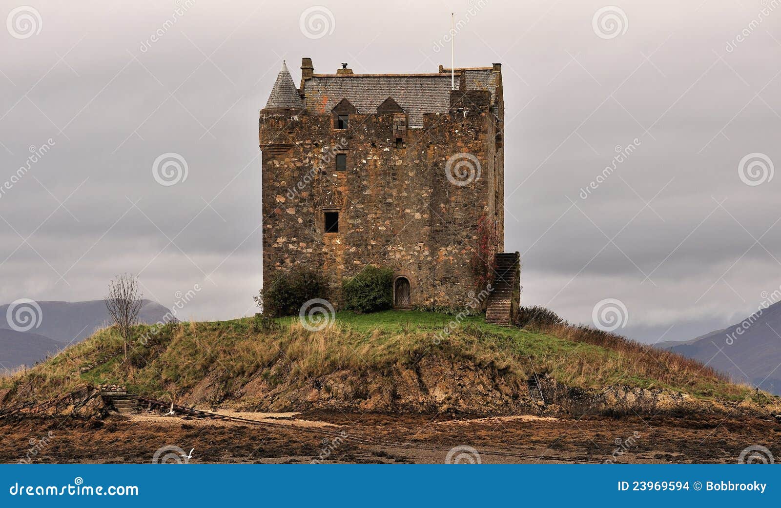 Stalker Castle, Scottish Highlands Stock Photo - Image of coastal ...