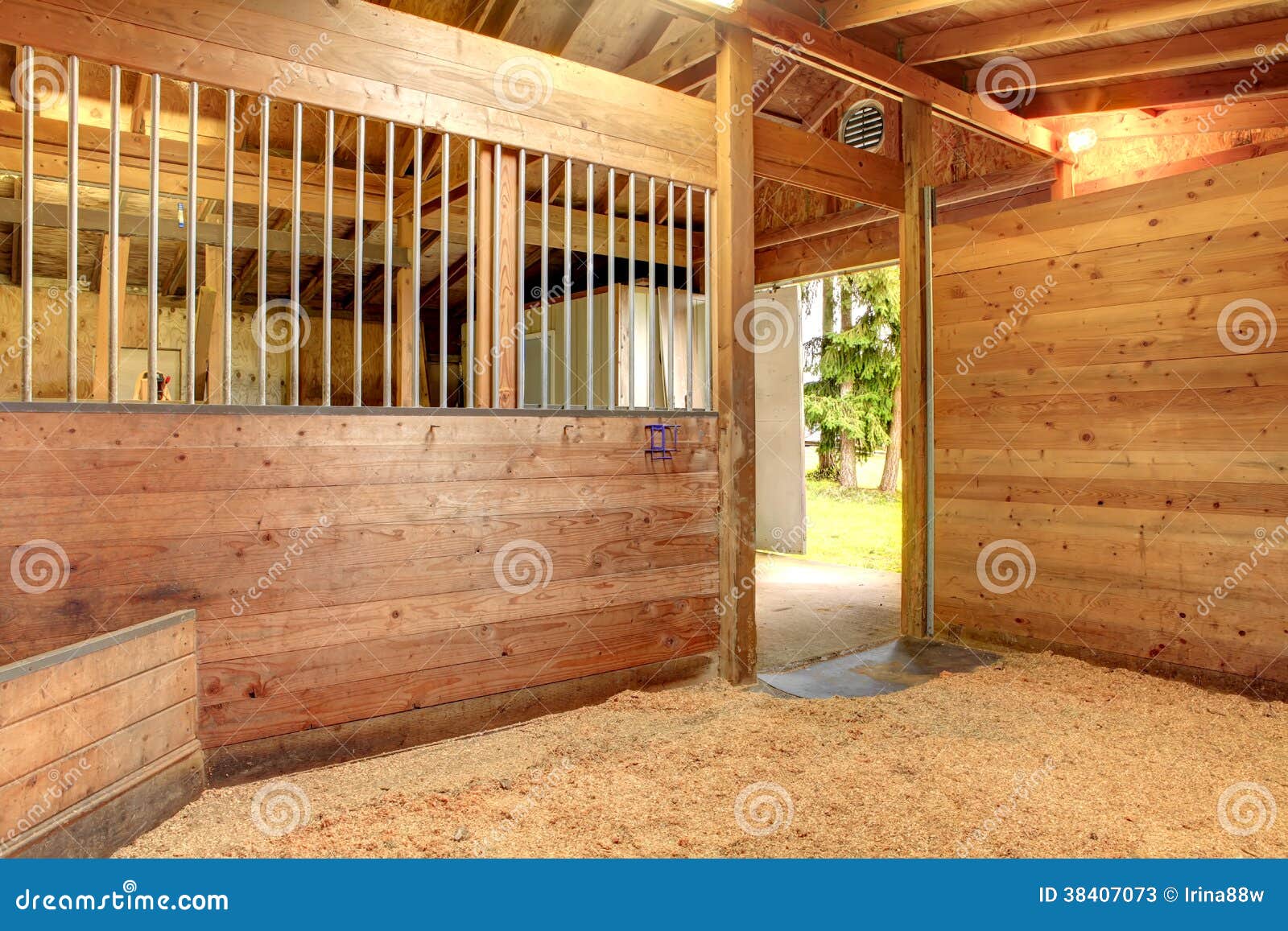 Stalle Stable De Grange De Cheval Image stock - Image du américain ...