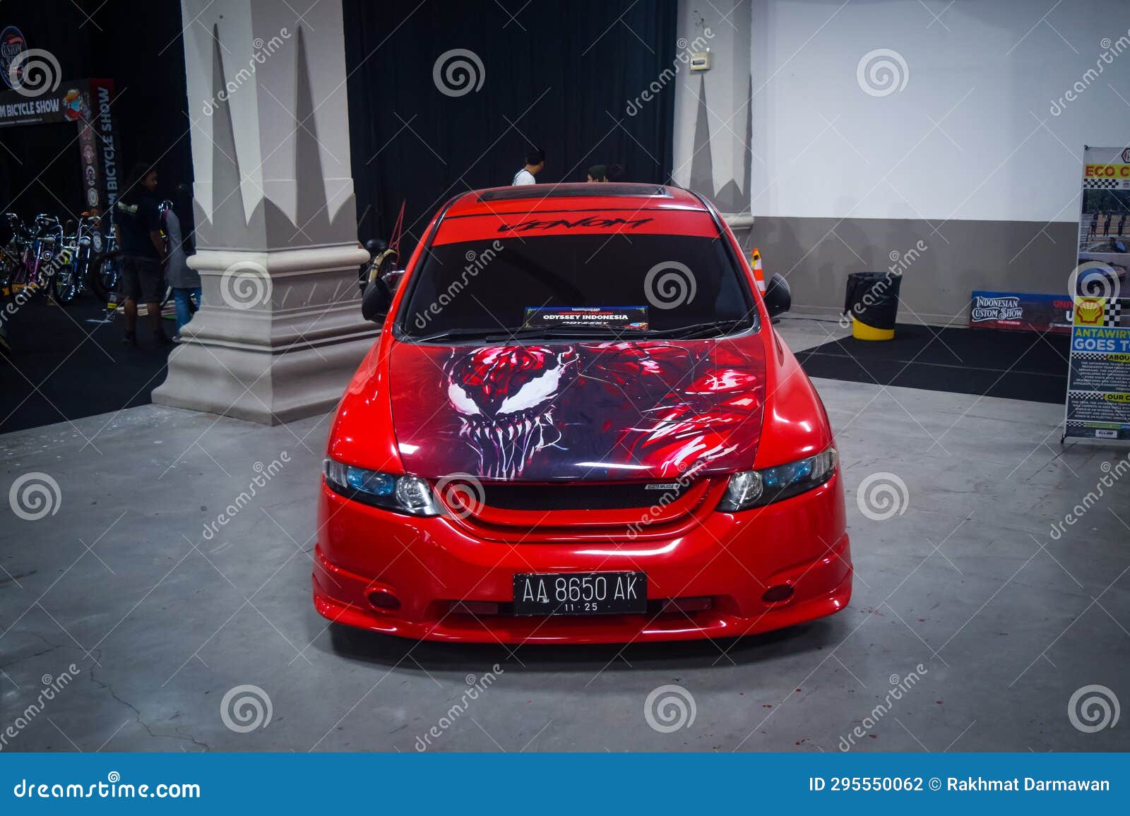 Stanced Red Honda Odyssey RB1 on Car Show Editorial Photography - Image ...