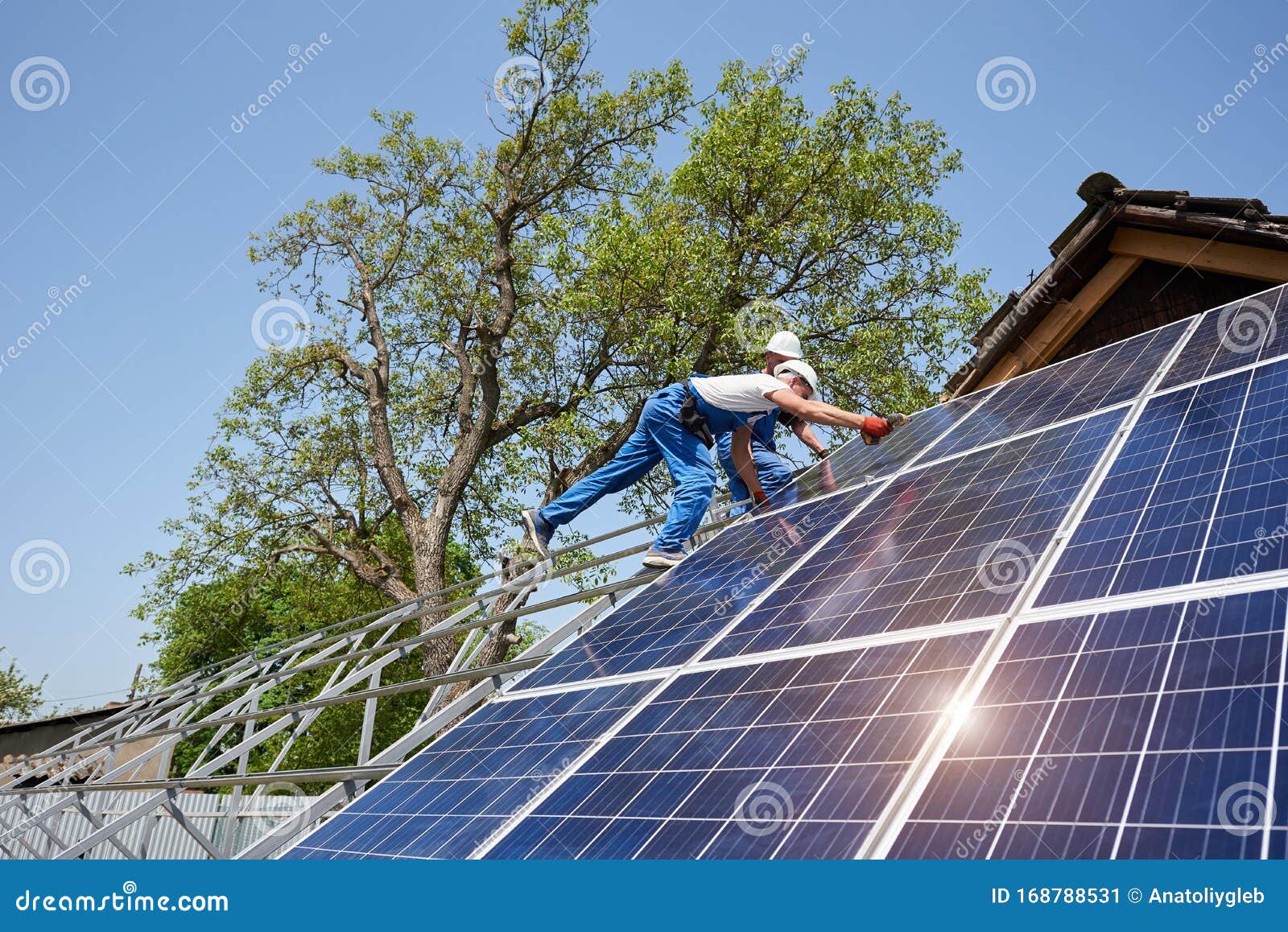 Stand-alone Exterior Solar Panel System Installation, Renewable Green ...
