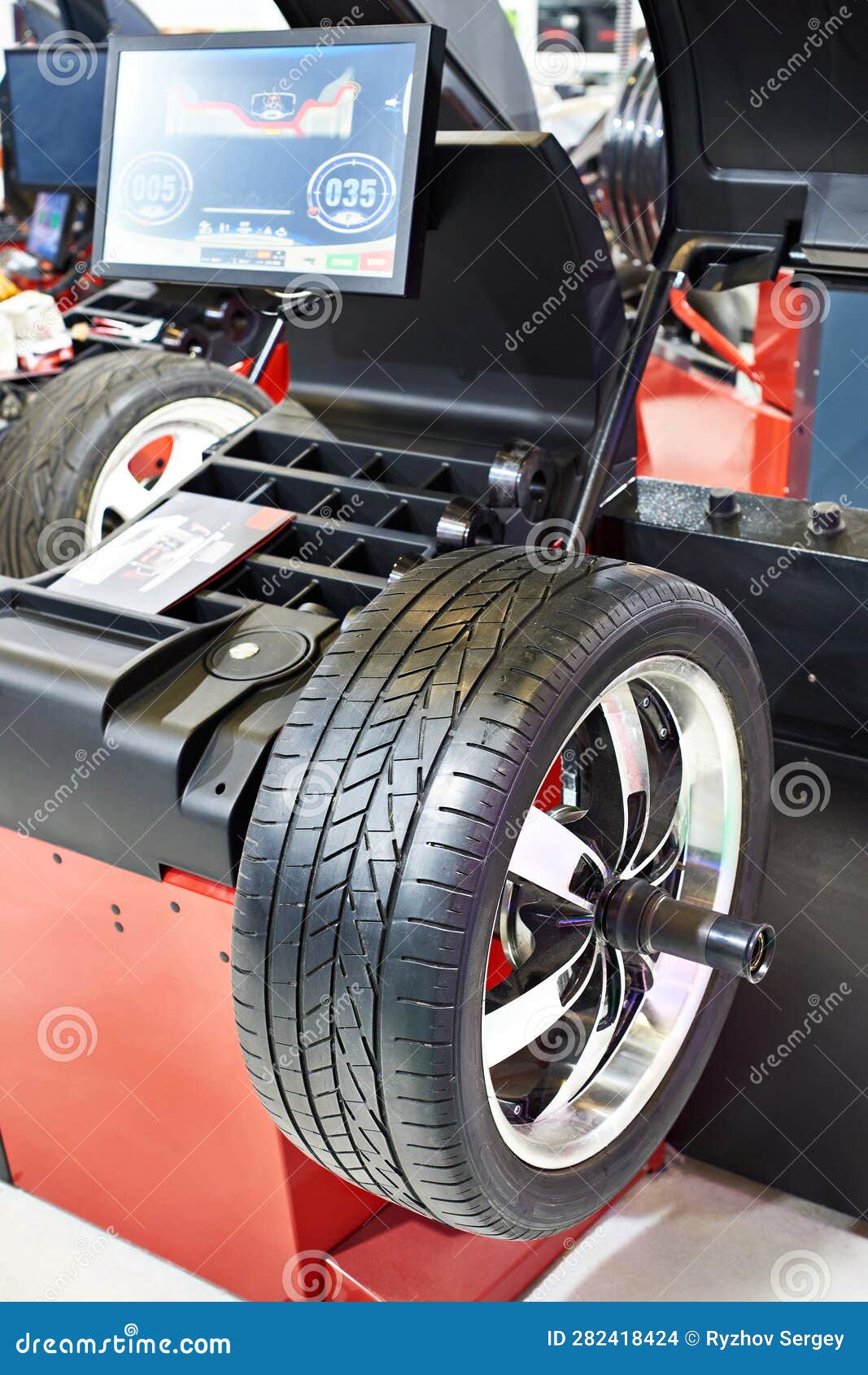 Stand for Balancing Wheels of Car Stock Photo - Image of computer ...