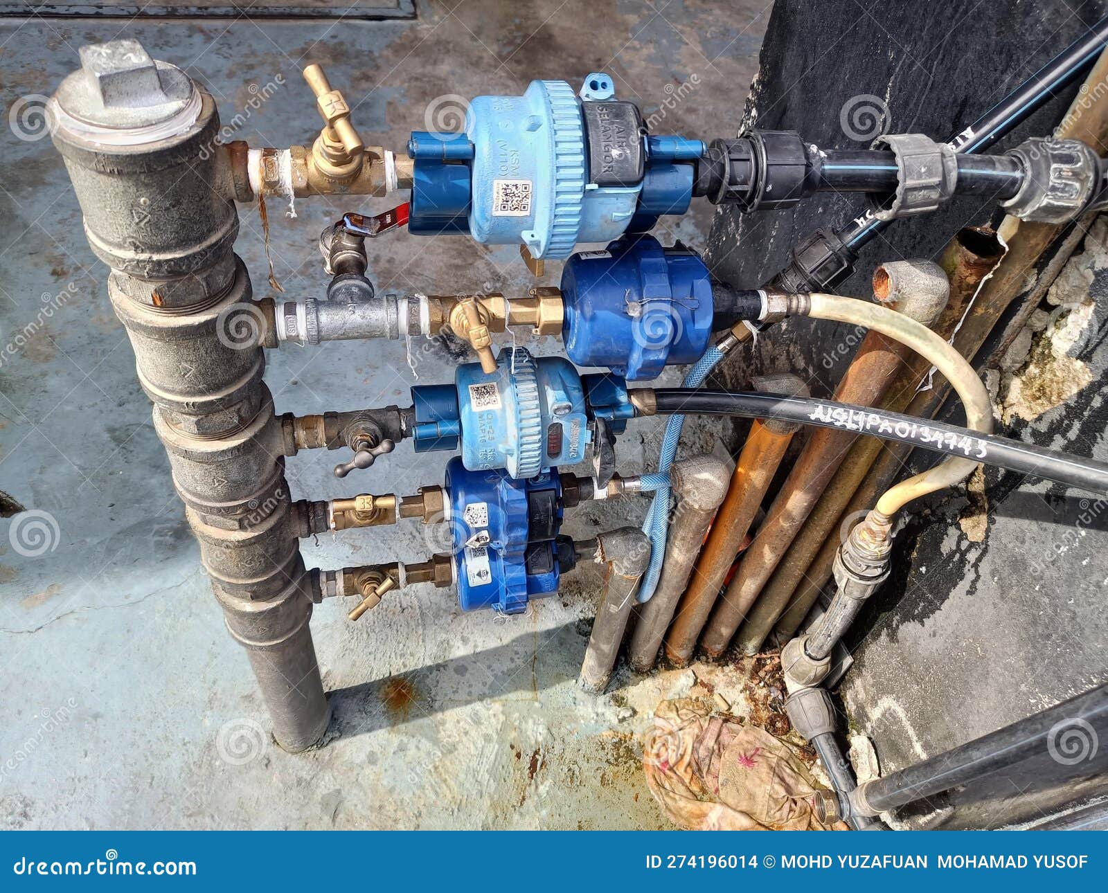 Stand Water Meter Air Selangor Stock Photo - Image of water, selangor ...