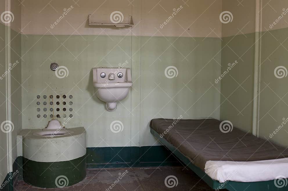 Standard Alcatraz Jail Cell Stock Image - Image of alcatraz, individual ...
