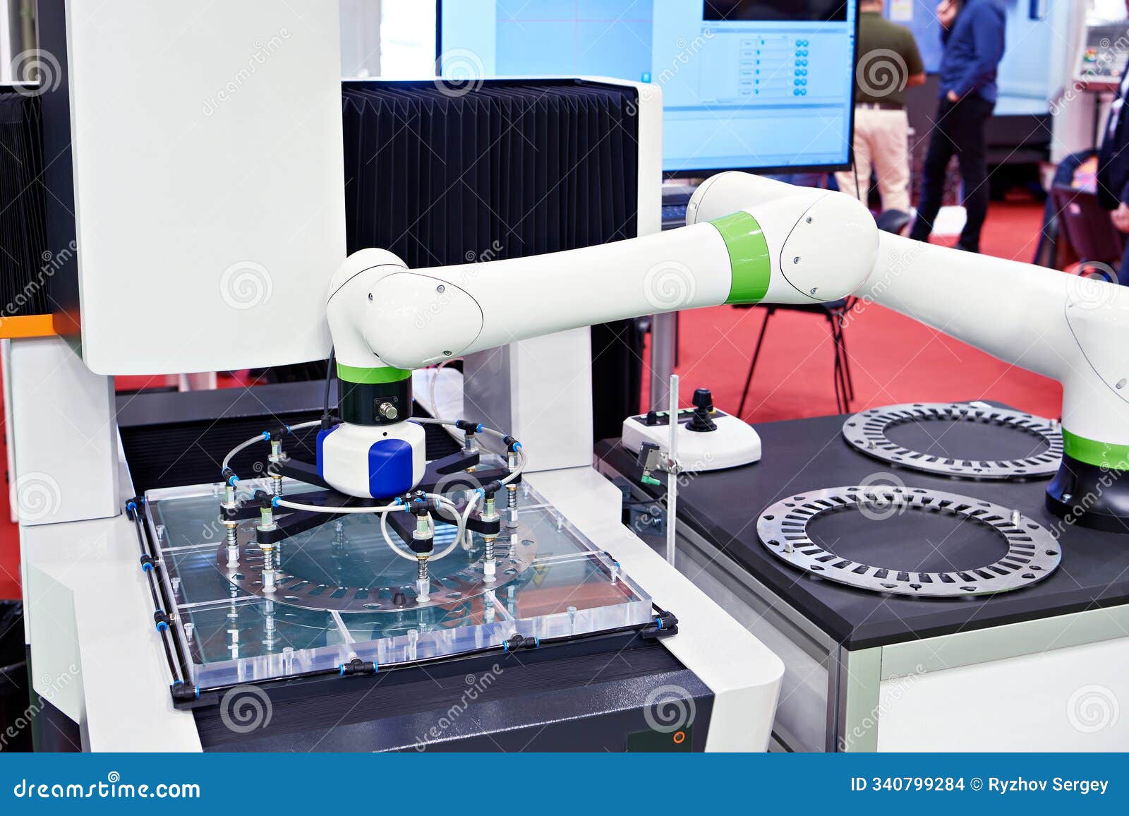 Standard Multipurpose Robot and CNC Vision Measuring System Stock Photo ...