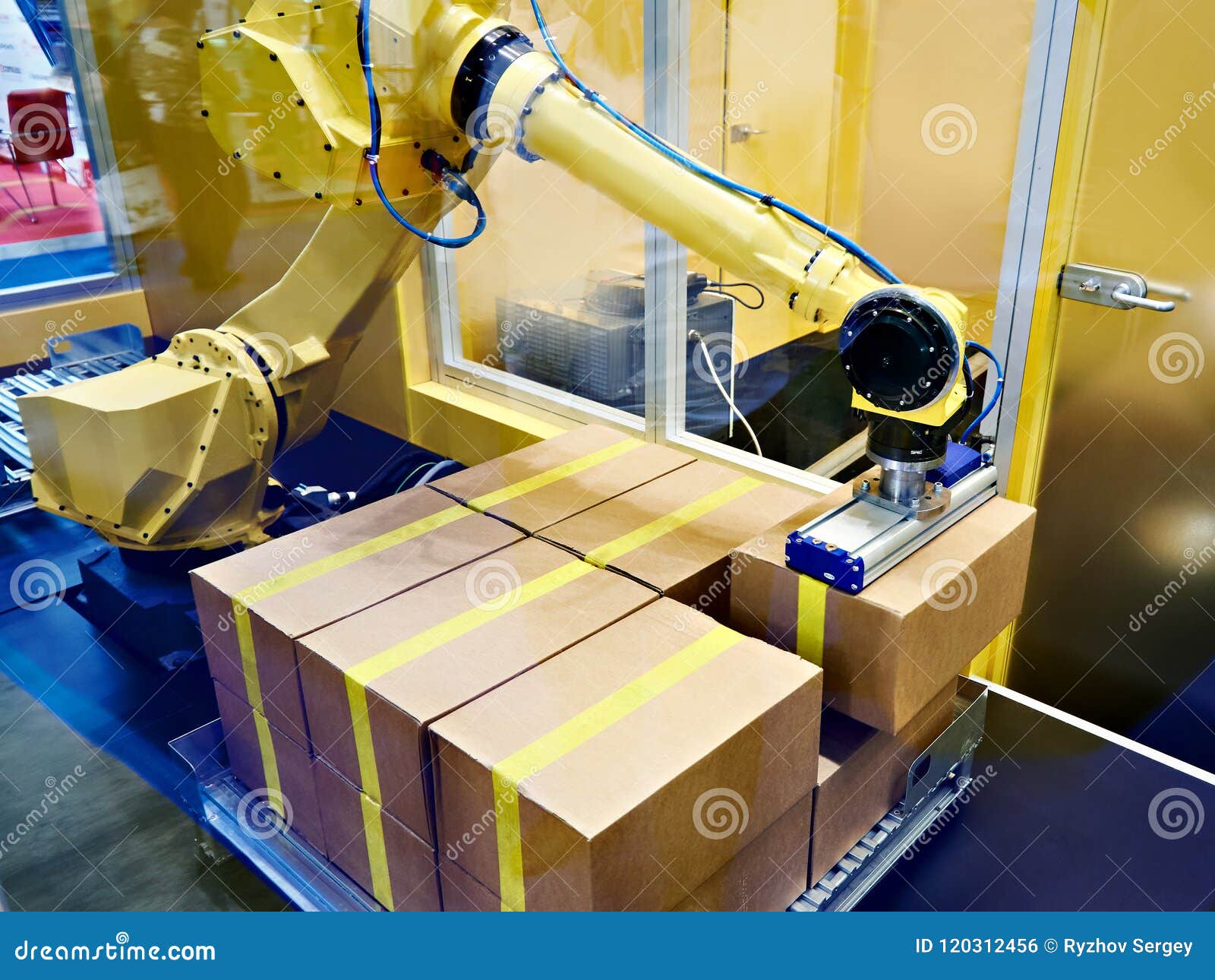 Standard Multipurpose Robot Stock Photo - Image of tech, automation ...