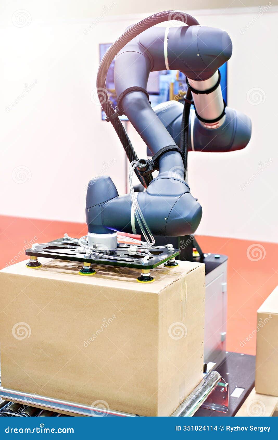 Standard Multipurpose Robot Stock Photo - Image of equipment, robots ...