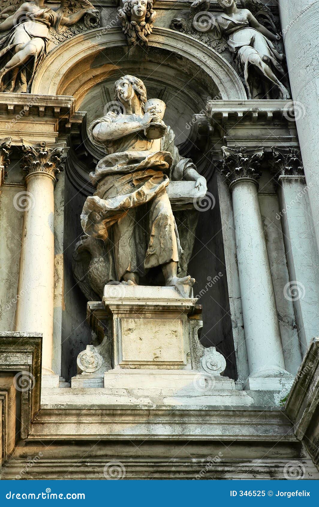 Standbeeld stock afbeelding. Image of standbeeld, steen - 346525