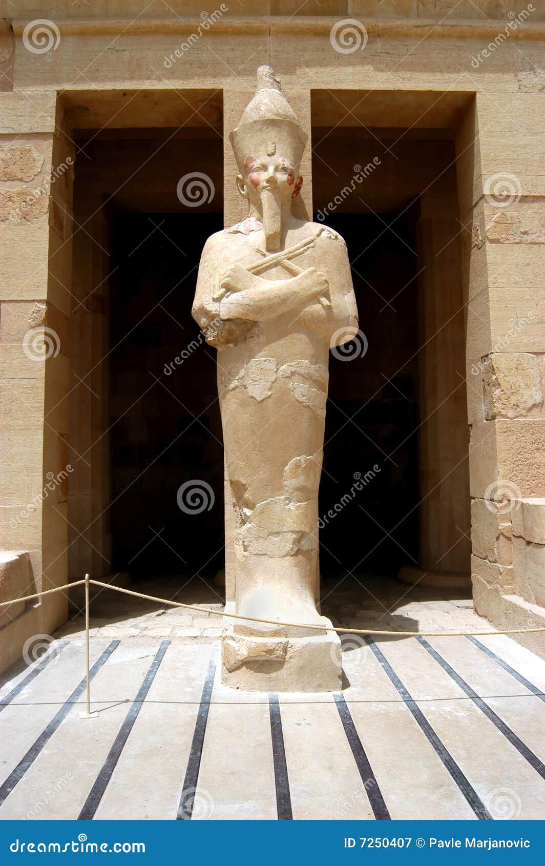 Standbeeld van farao stock afbeelding. Image of farao - 7250407