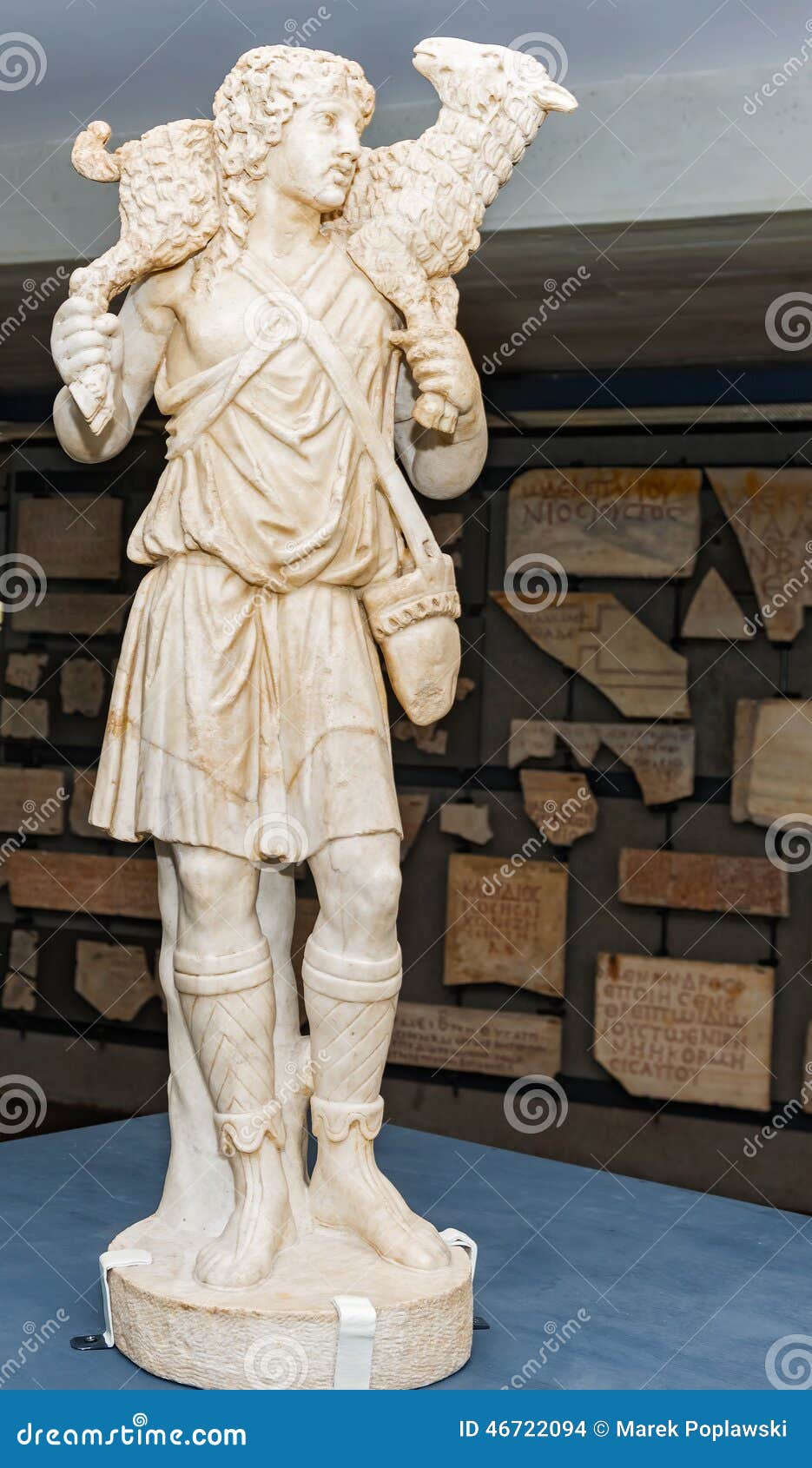 Standbeeld Van Goede Herder Redactionele Stock Afbeelding - Image of ...