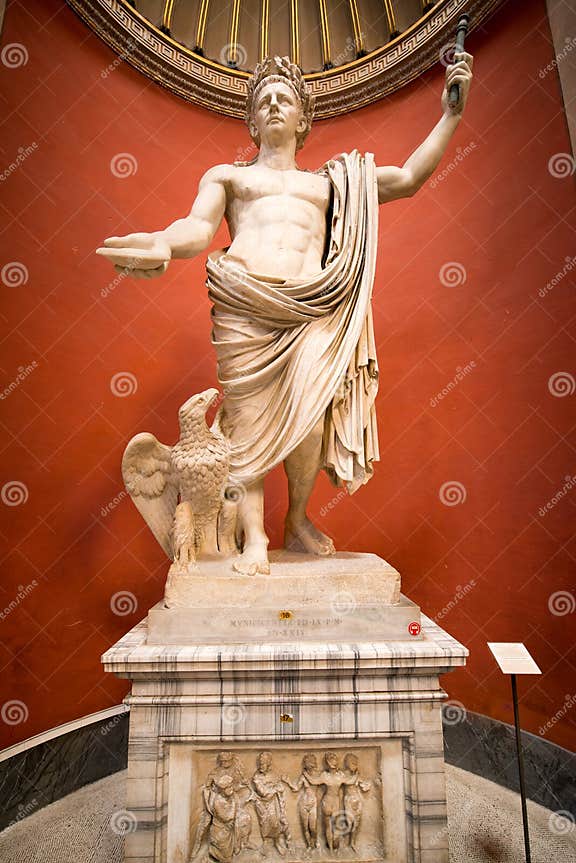 Standbeeld Van Keizer Claudius Redactionele Fotografie - Image of ...