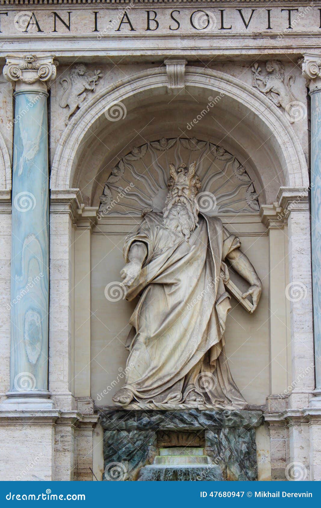 Standbeeld Van Zeus in Rome Stock Afbeelding - Image of kapitaal ...