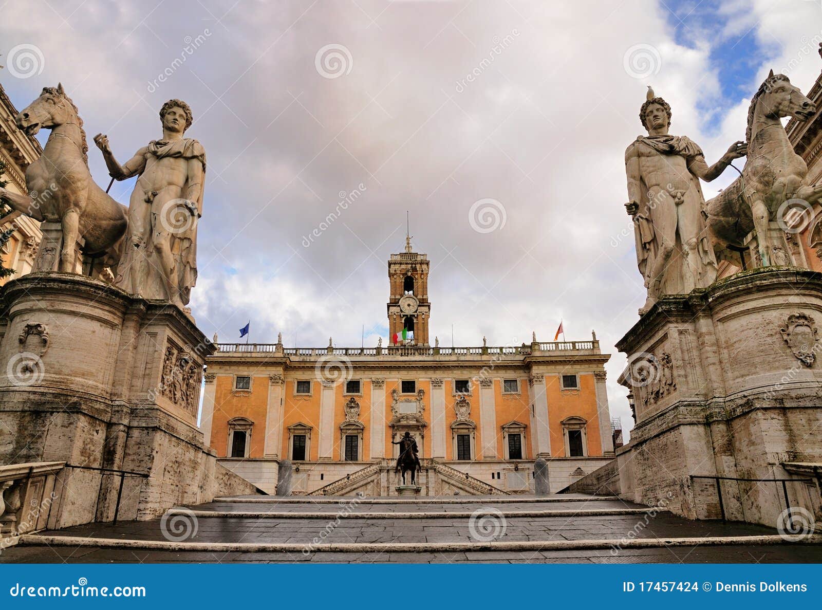 Standbeelden Van Het Capitool, Rome Stock Foto - Image of vierkant ...