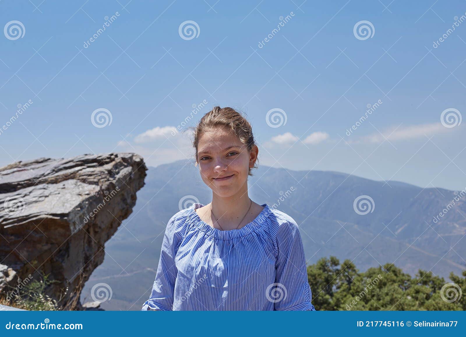 Standing Empty on Top of a Mountain View, Blank Space Cliff Edge with ...