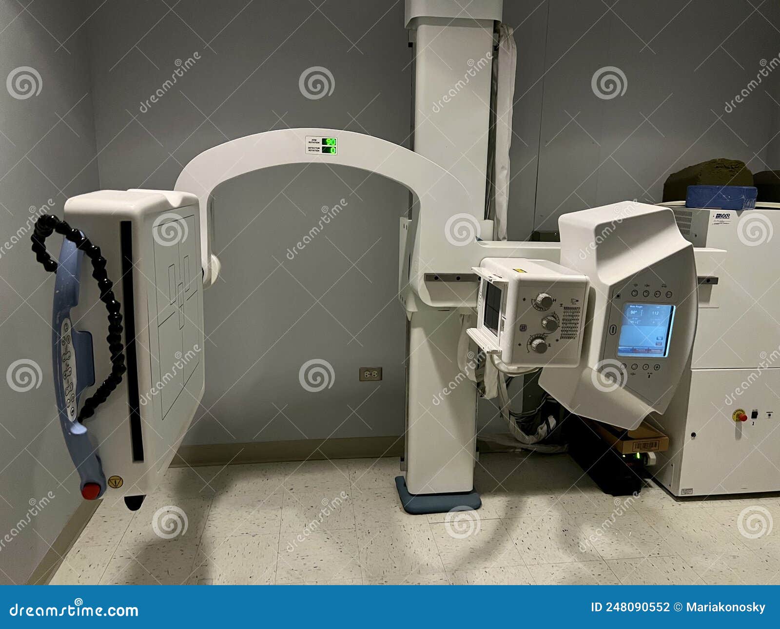 Standing X-Ray Machine editorial photography. Image of professional ...