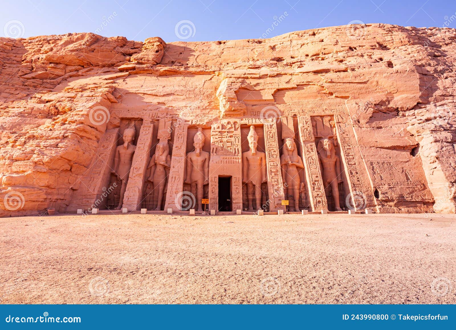 Statue Of Nefertari At Great Temple Of Ramses II, Abu Simbel Royalty ... Statue Of Nefertari At Great Temple Of Ramses II, Abu Simbel Royalty ...