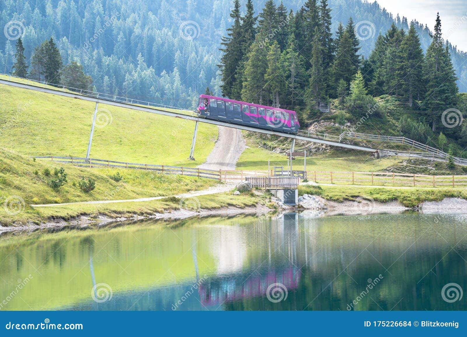 Standseilbahn Jochbahn, Seefeld, Austria Stock Photo - Image of season ...
