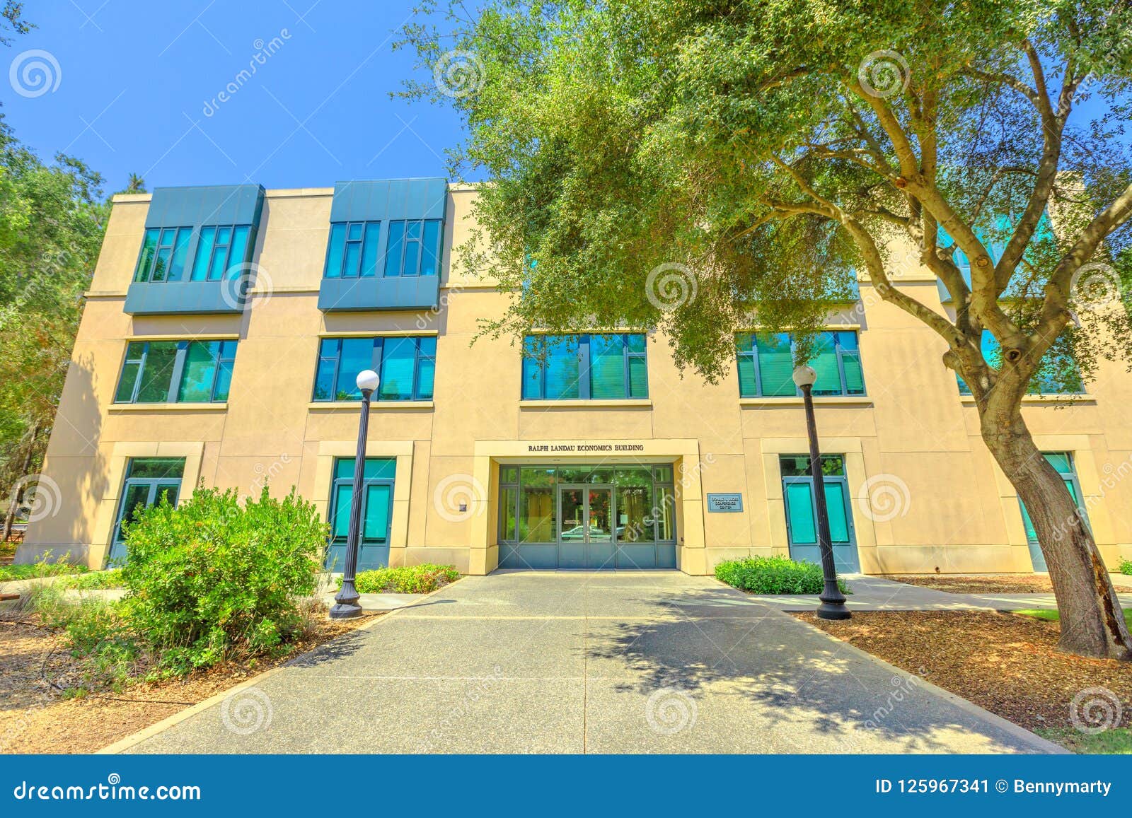 Stanford Economic Building redaktionell bild. Bild av institution ...