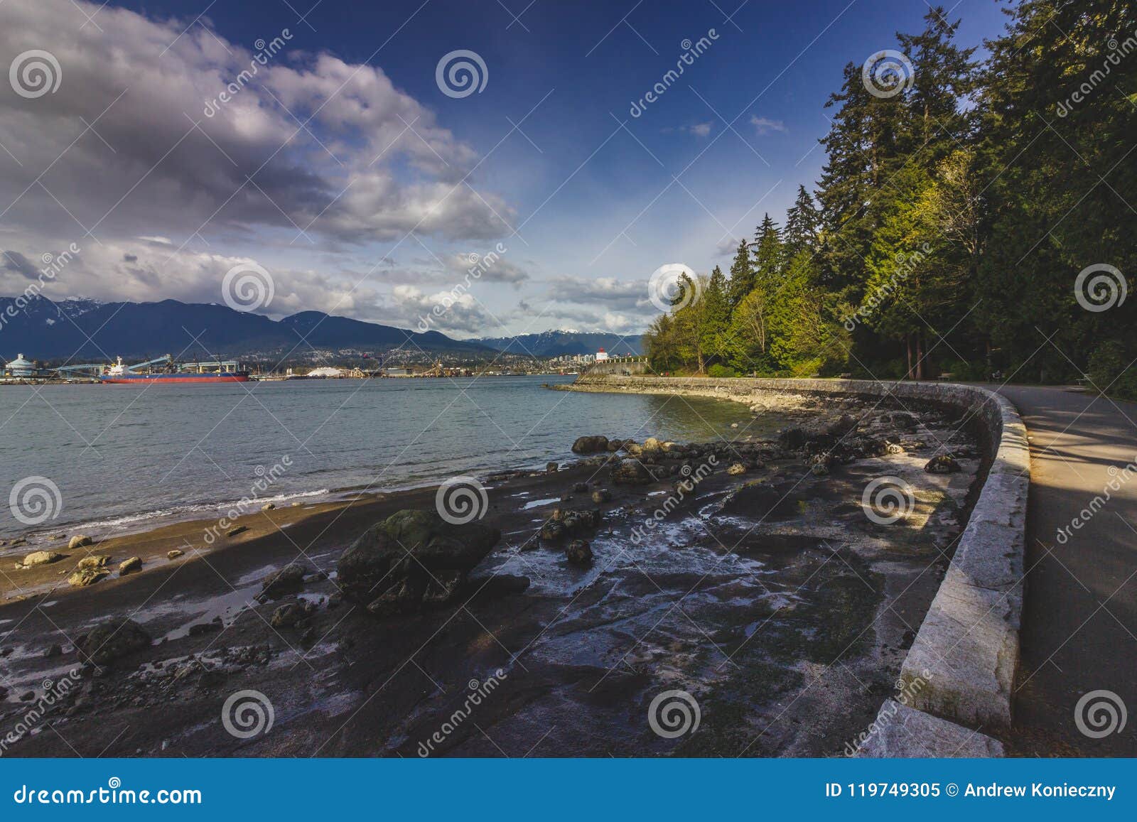 Stanley Park Seawall Path image stock. Image du pacifique - 119749305