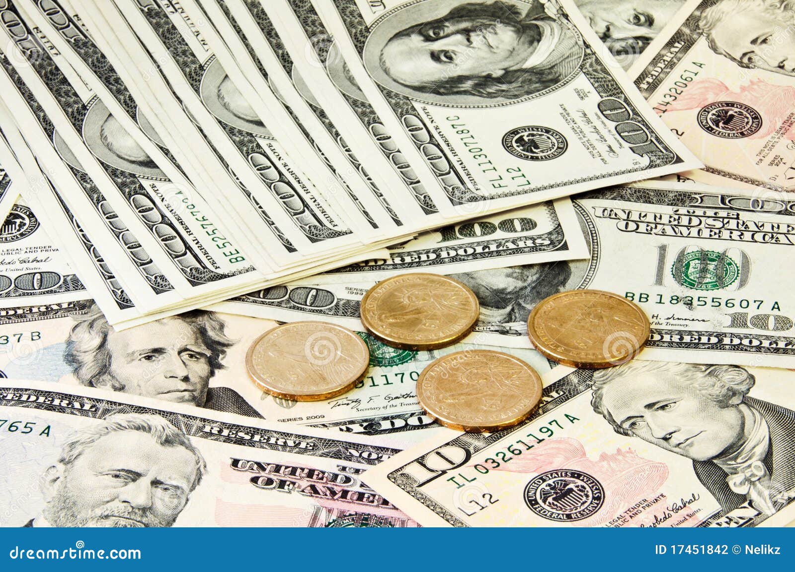 Stapel Geld stockfoto. Bild von anmerkung, dollar, banknote - 17451842
