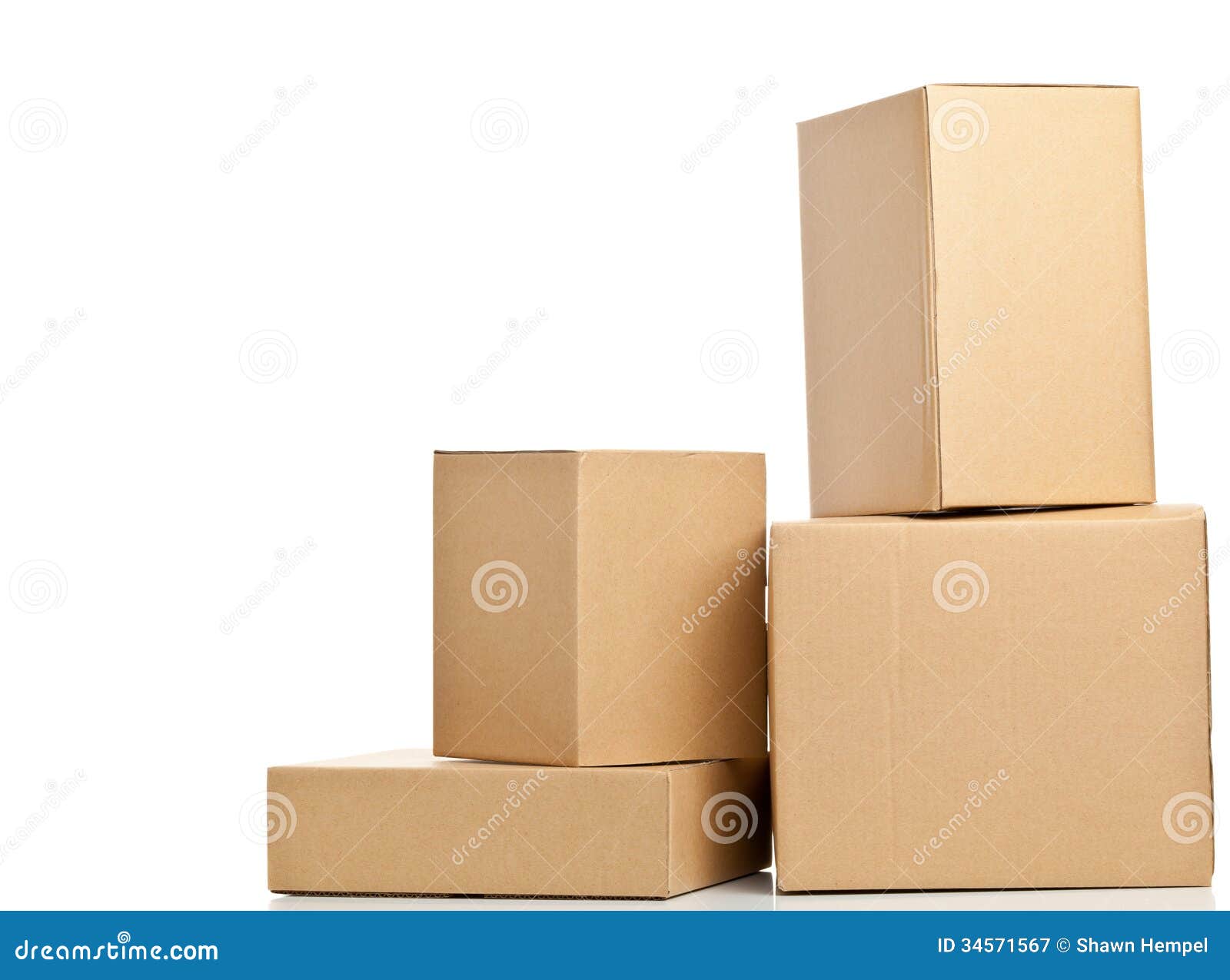 Stapel Kartone stockbild. Bild von anlieferung, stapel - 34571567