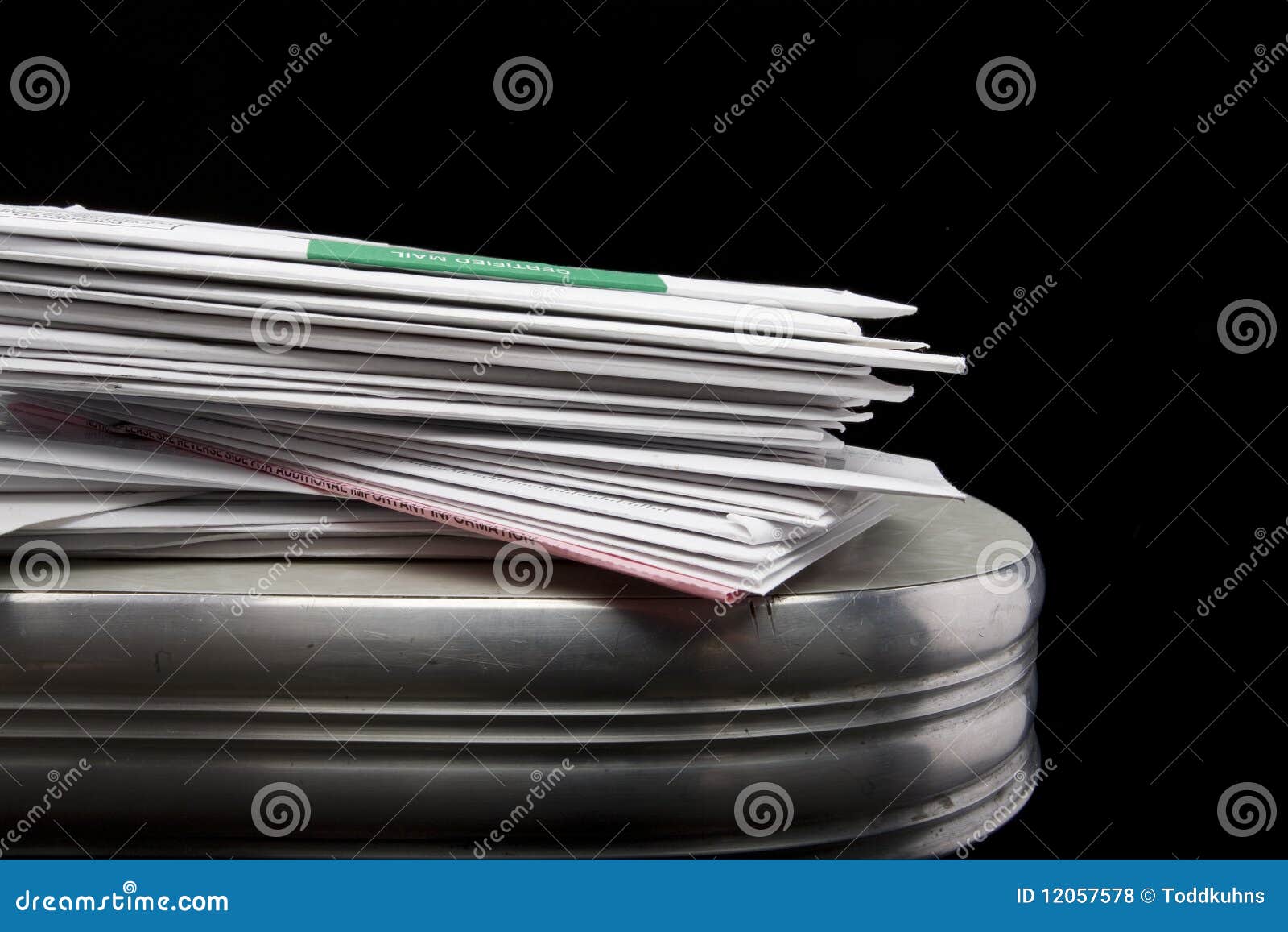 Stapel Post stockfoto. Bild von organisation, dokument - 12057578