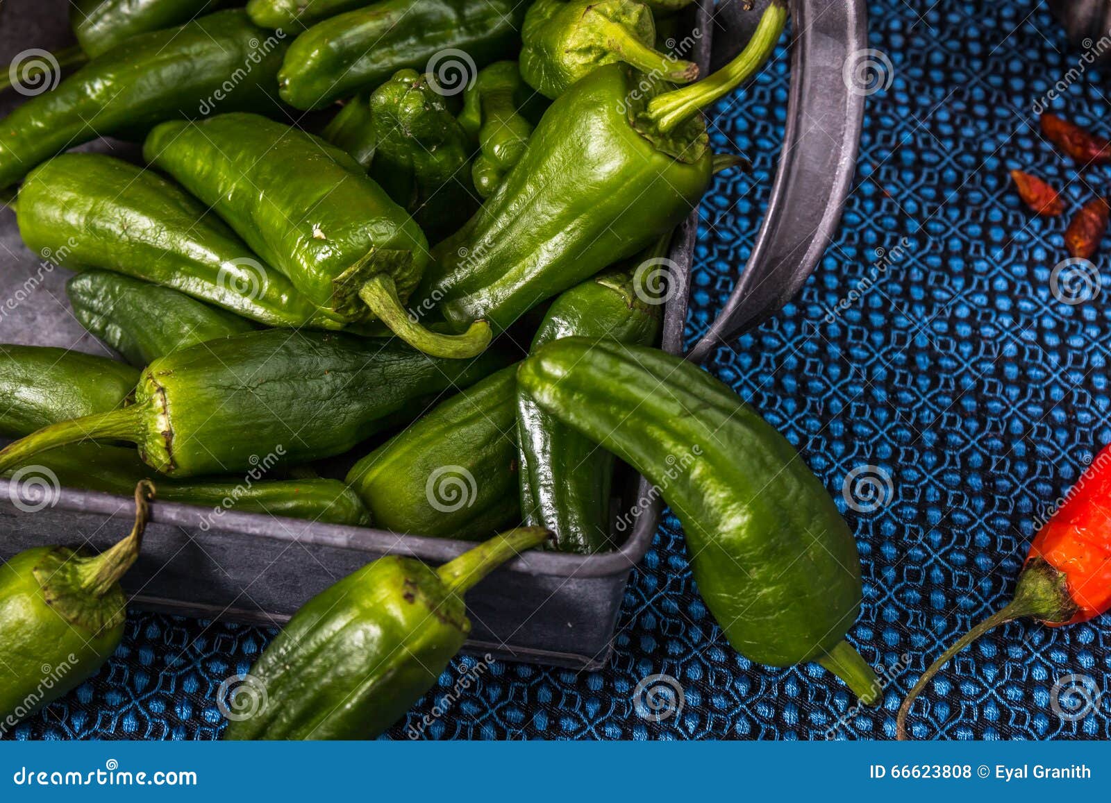 Stapel Van Groene Padron-peper Stock Foto - Image of voeding, spaans ...