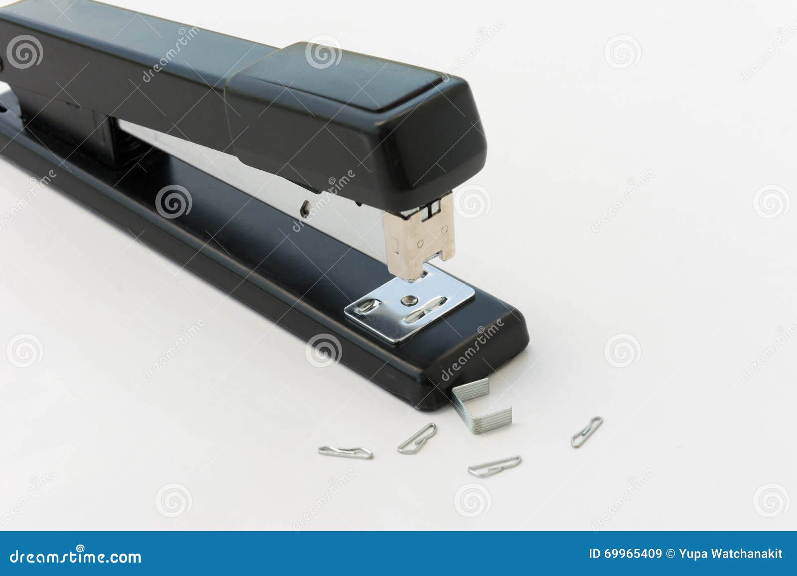 Stapler and filling stock image. Image of metal, everyday - 69965409