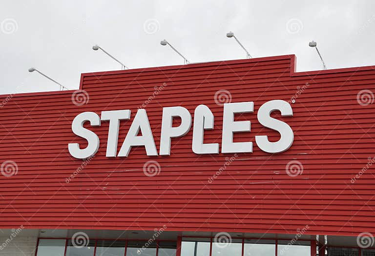 Staples store sign editorial photo. Image of building - 56580766