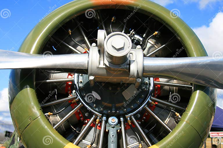Star Engine on a Old War Plane Stock Photo - Image of motor, plane: 6664284
