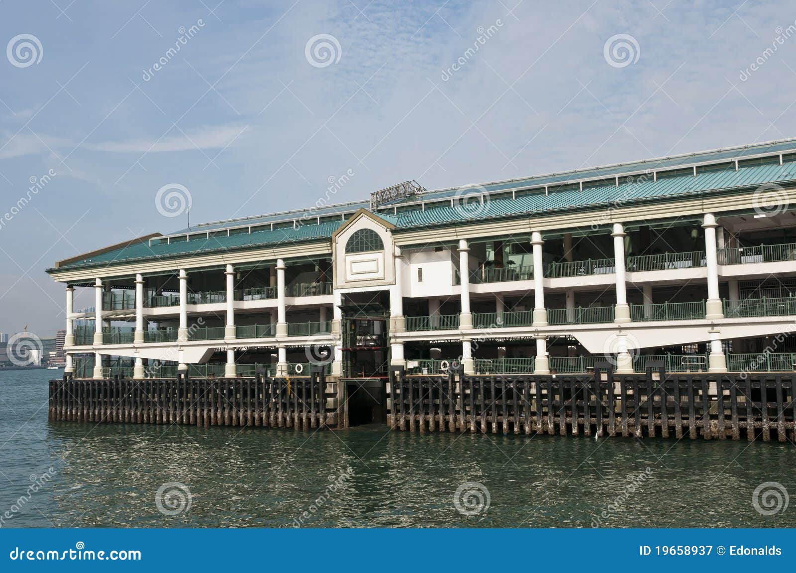 Star Ferry Pier editorial photography. Image of blue - 19658937