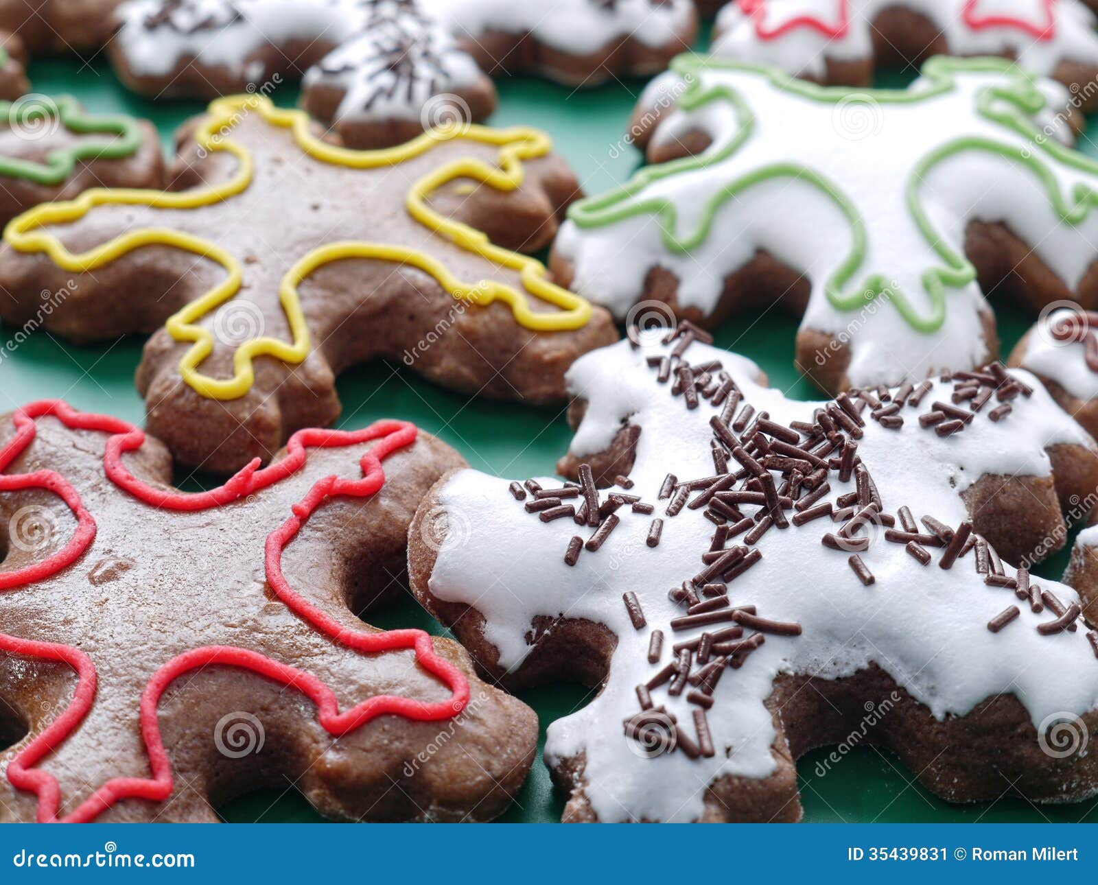 Star-shaped Gingerbread Cookies Stock Image - Image of shape ...