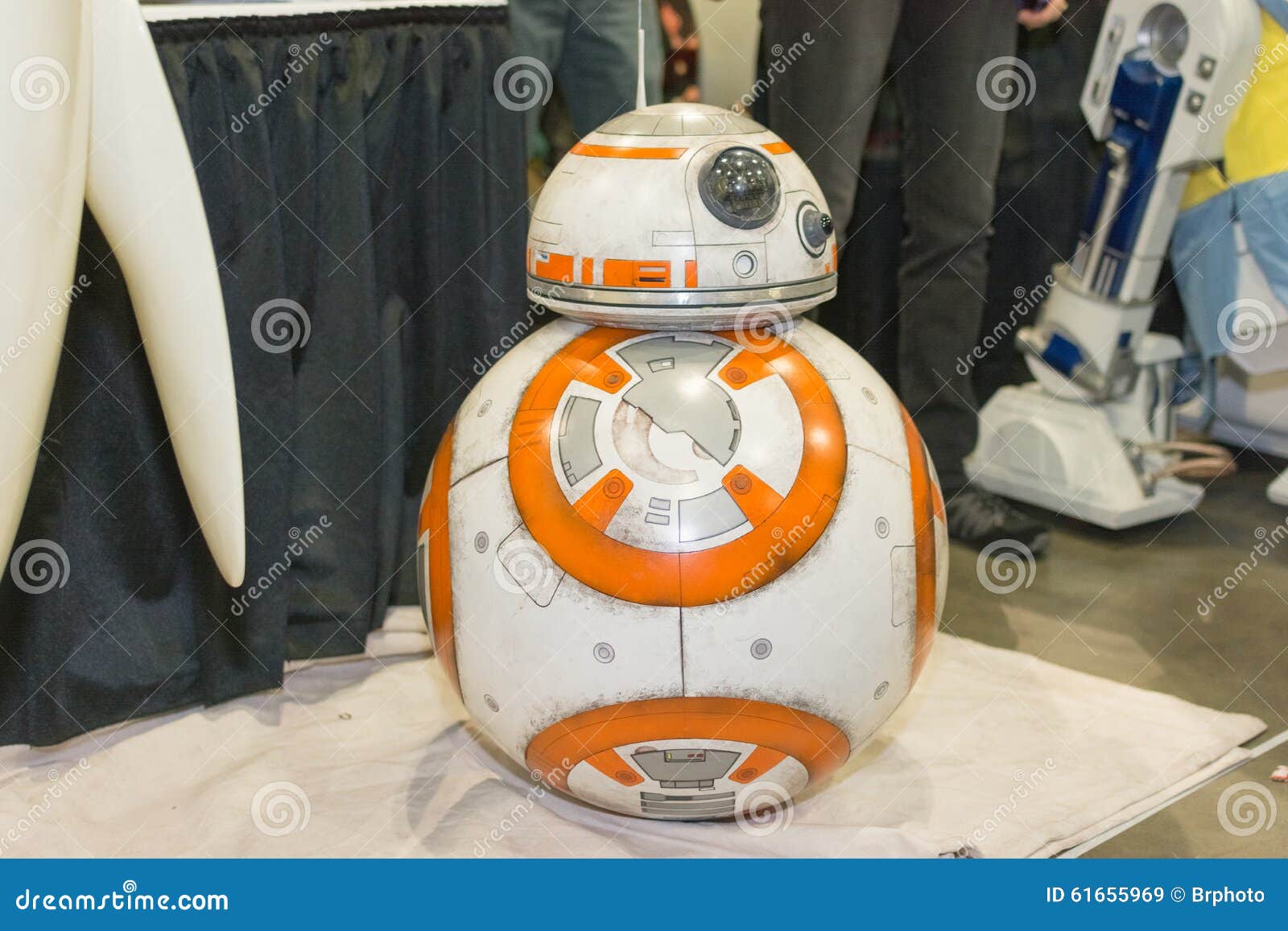 Star Wars BB-8 Droid imagem de stock editorial. Imagem de livro - 61655969