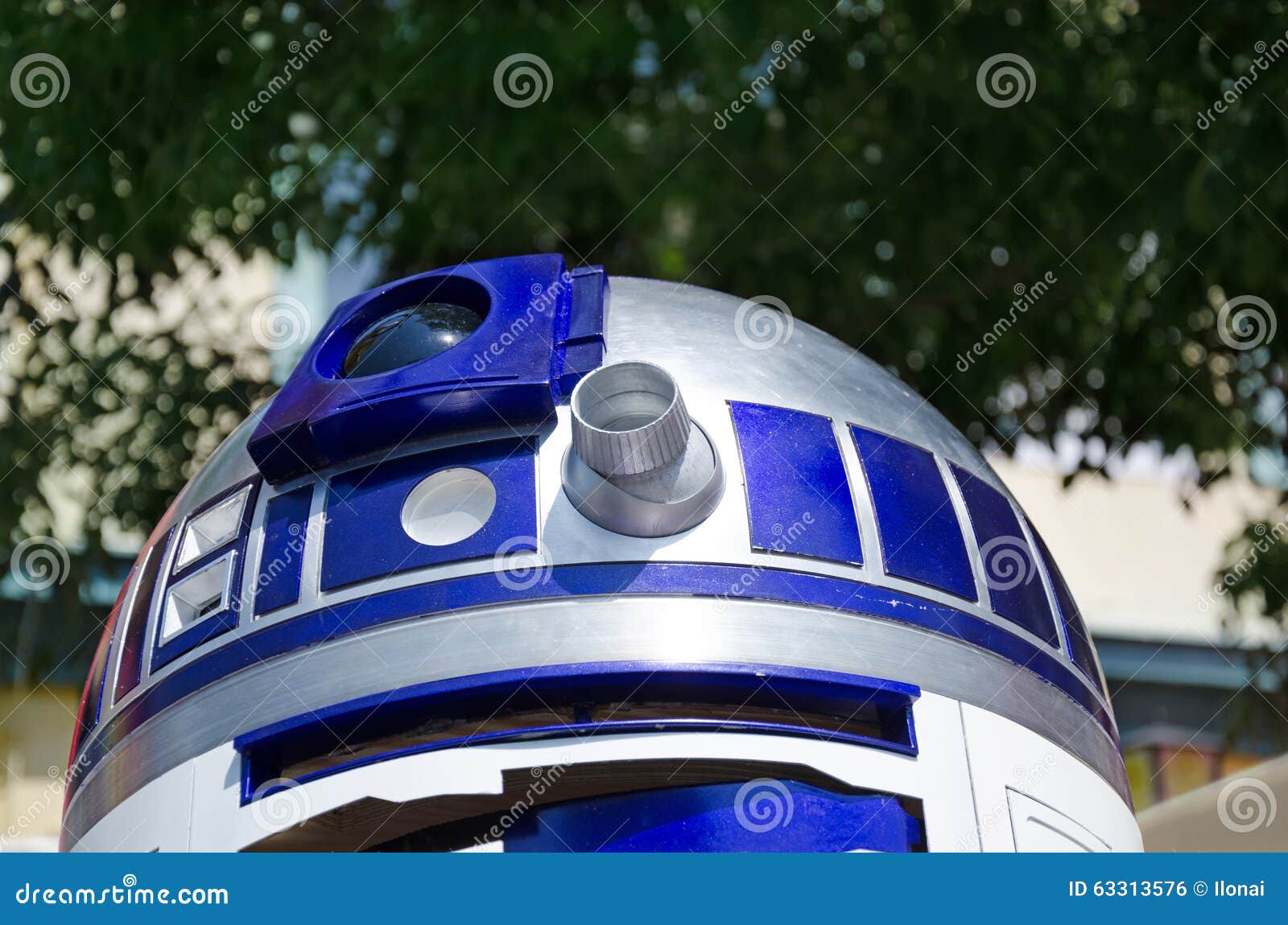 Star Wars characters R2D2. editorial photo. Image of movie - 63313576